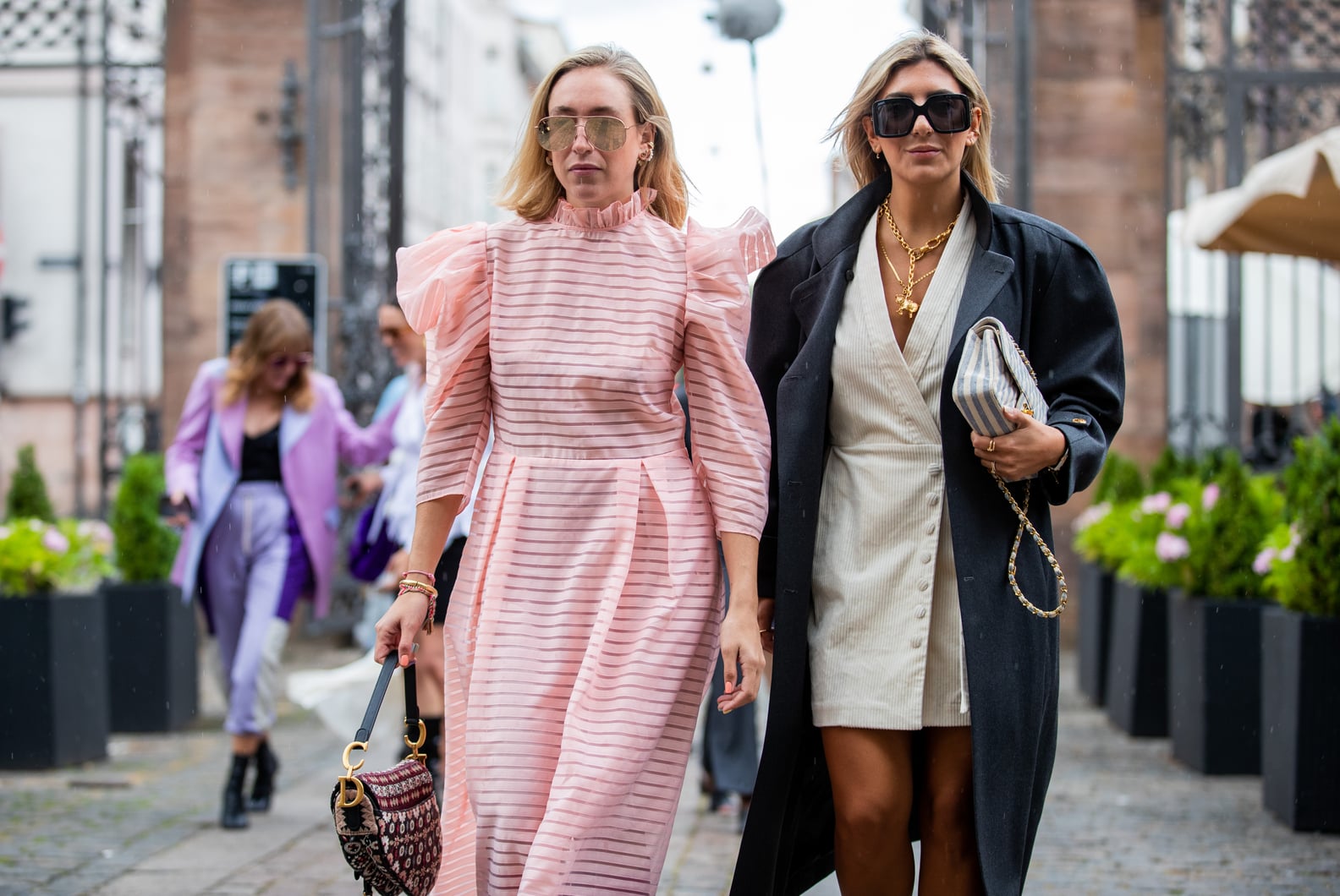 How to Wear Puff Sleeve Dresses in 2019 | PS Fashion