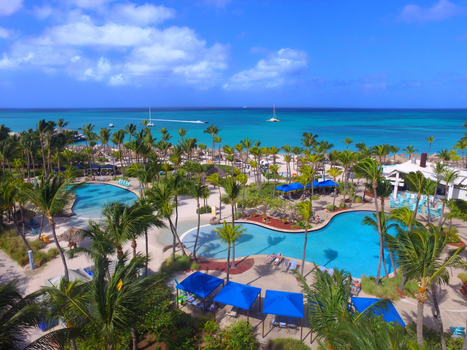 Best Hotel Pool Experiences | PS Smart Living