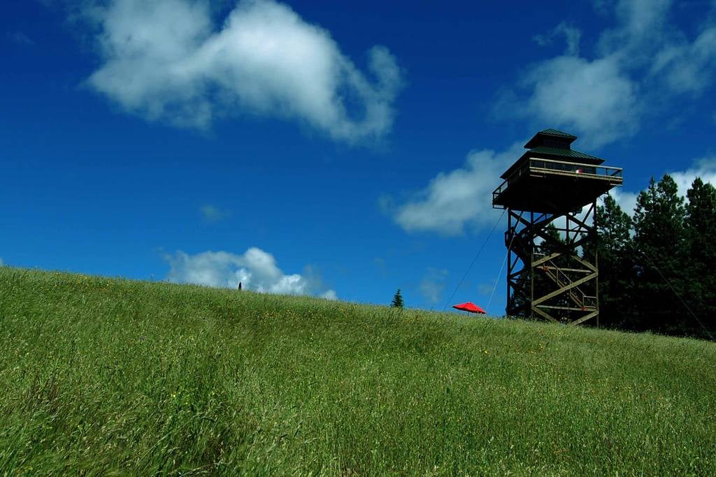 Oregon Tower Airbnb | POPSUGAR Smart Living