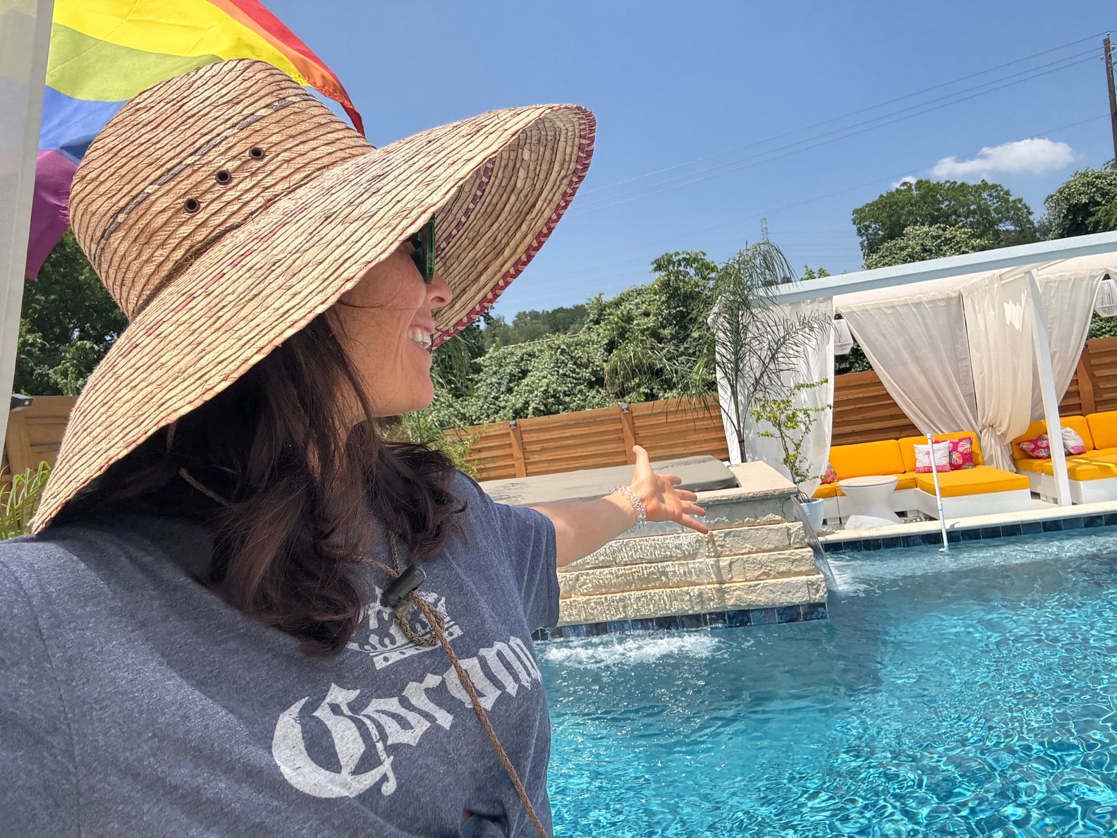 I Pool Hopped Using Swimply: Here's My Review | PS Travel