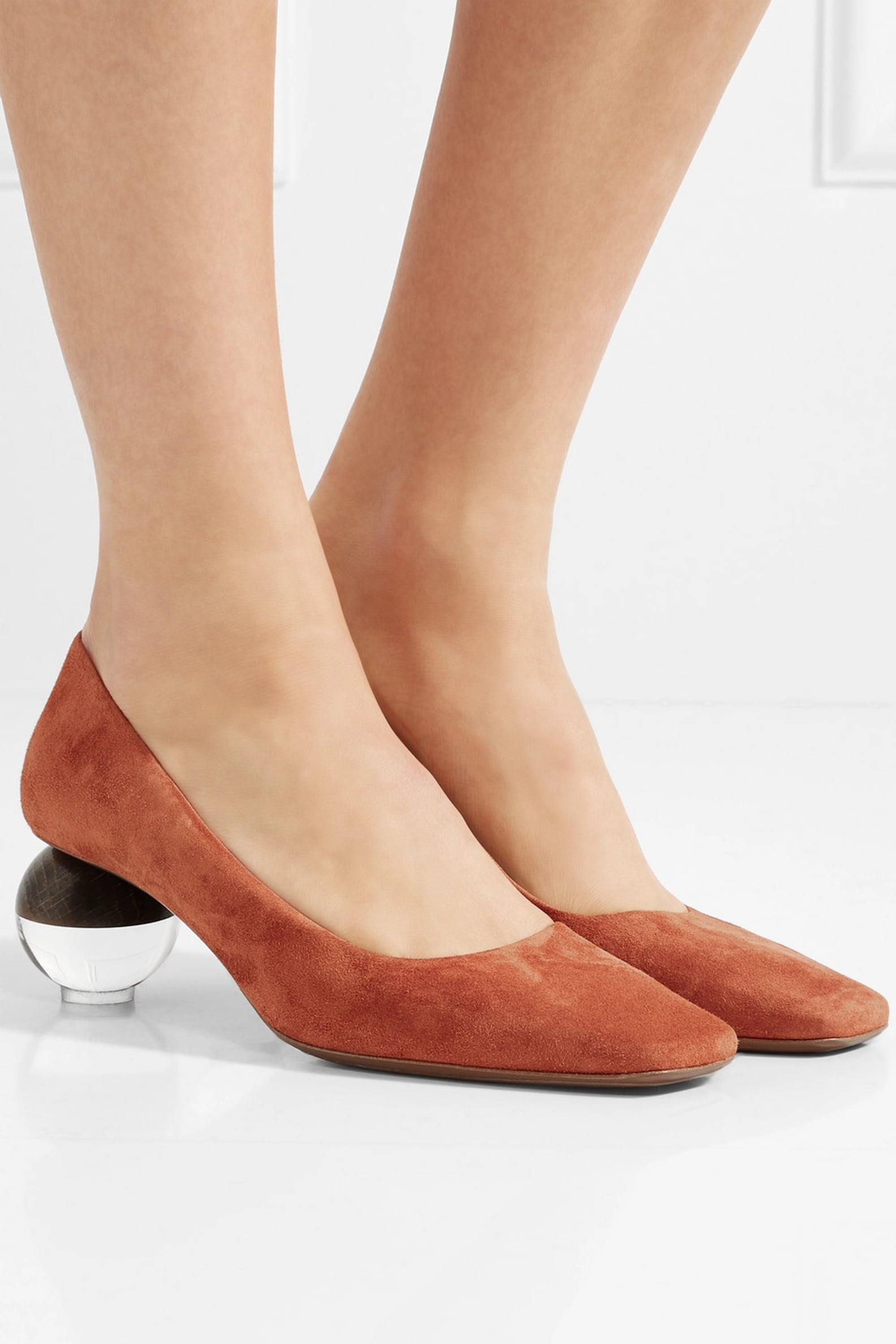 Selena Gomez Brown Heels at We Day 2018 | PS Fashion