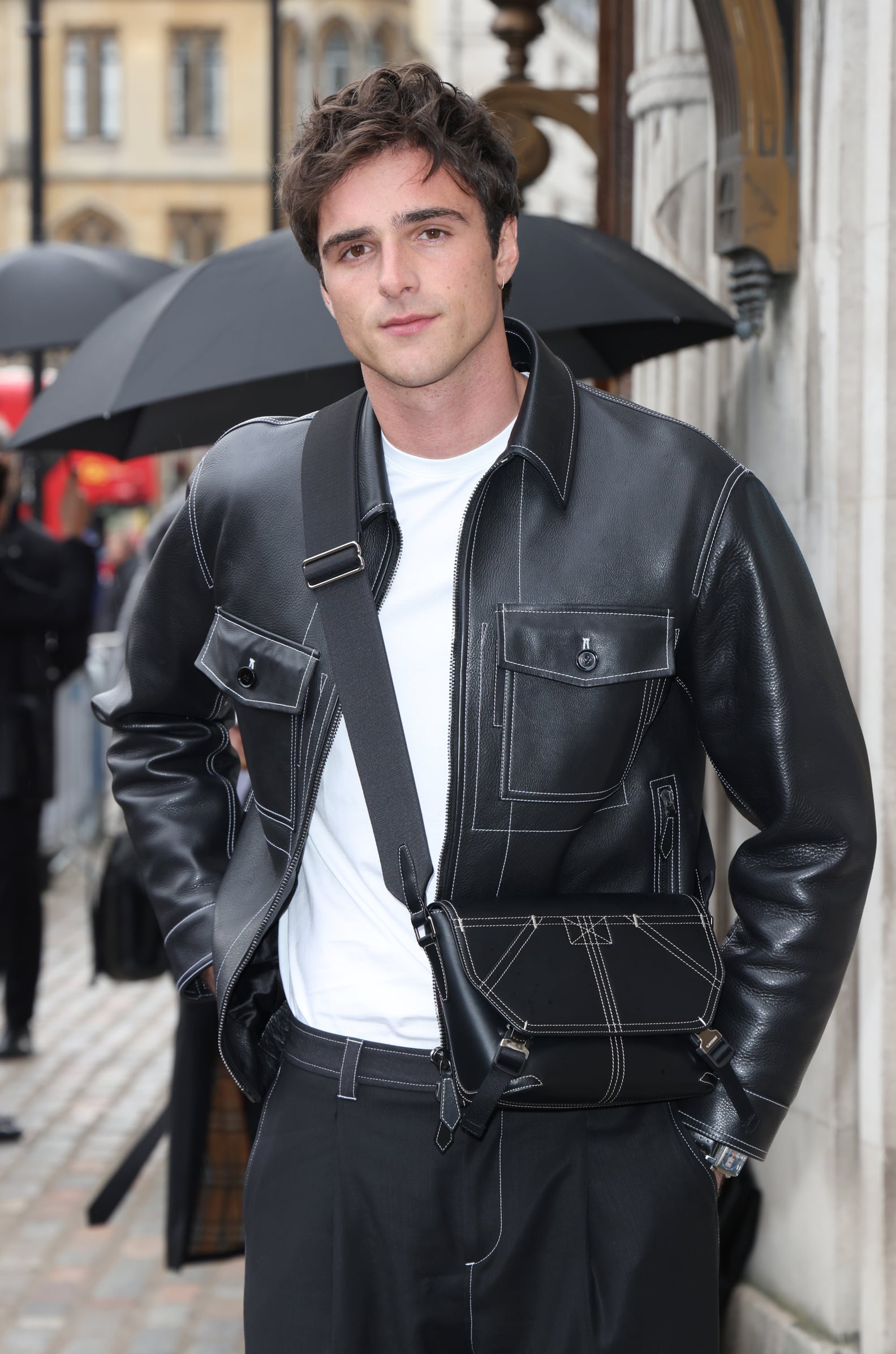 Jacob Elordi & Simone Ashley at Burberry Fall 2022 Show | PS Fashion