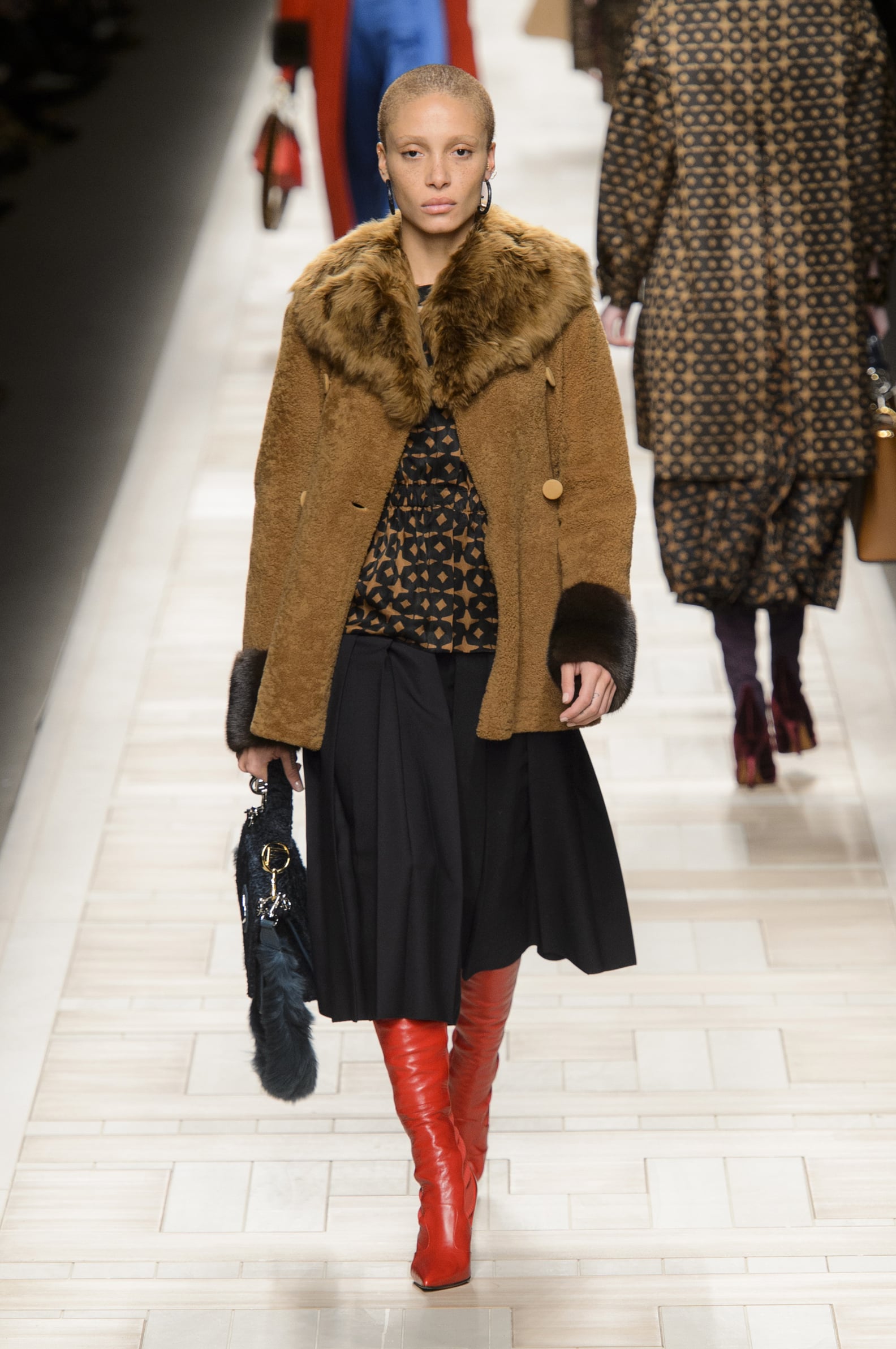 Fendi Fall 2017 Runway Show | PS Fashion