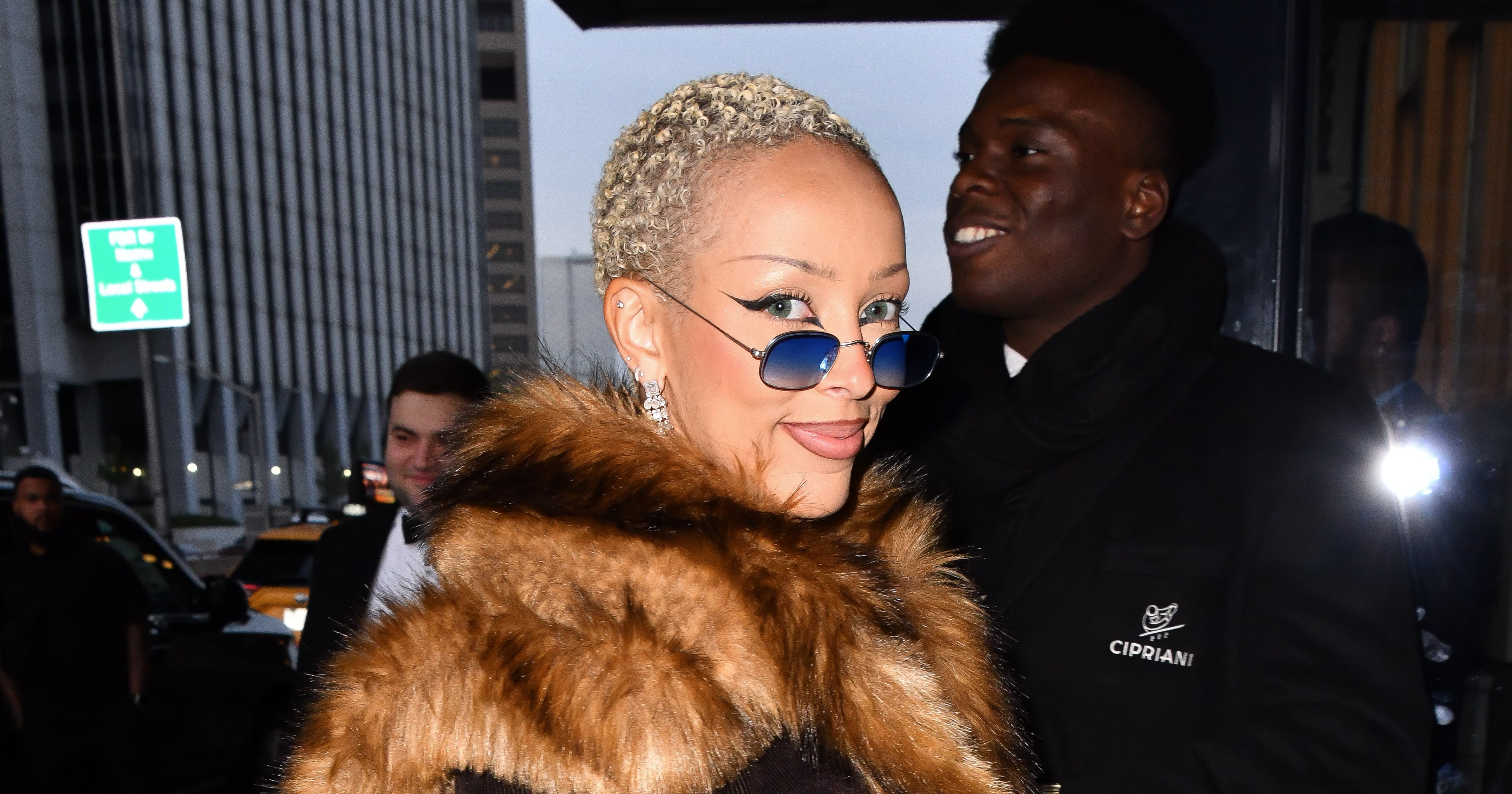 Doja Cat’s Water-Droplet Nails Are Trending | PS Beauty