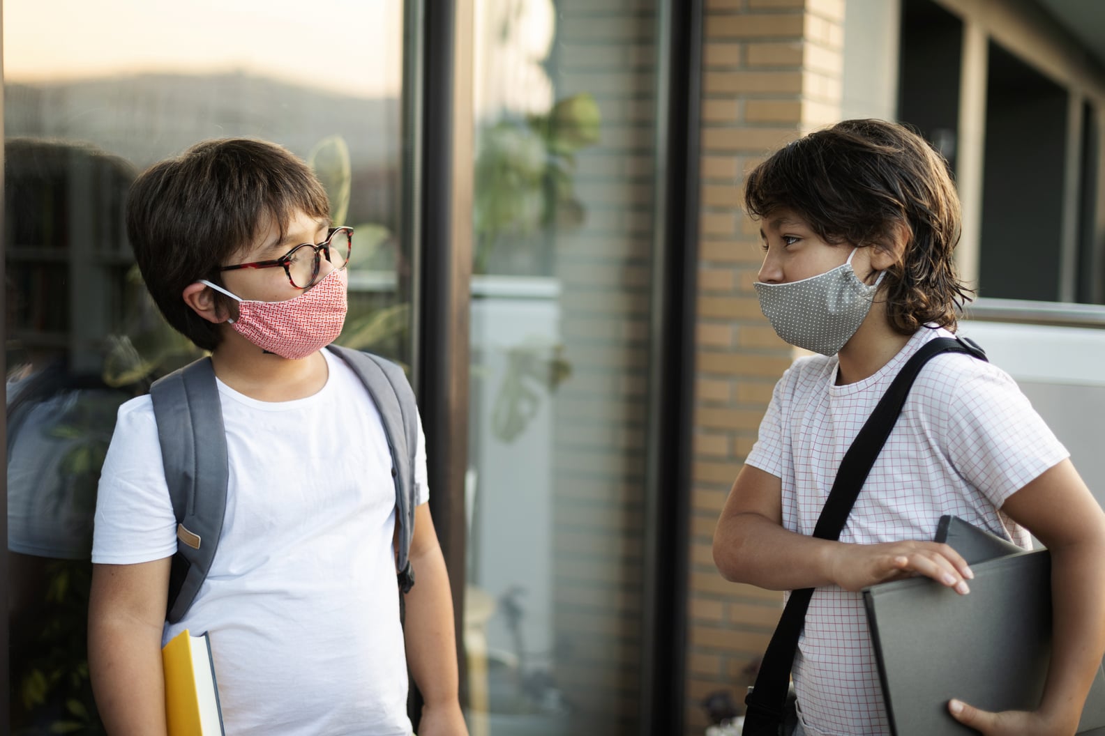 How to Teach Kids to Wear Face Masks All Day at School | PS Family
