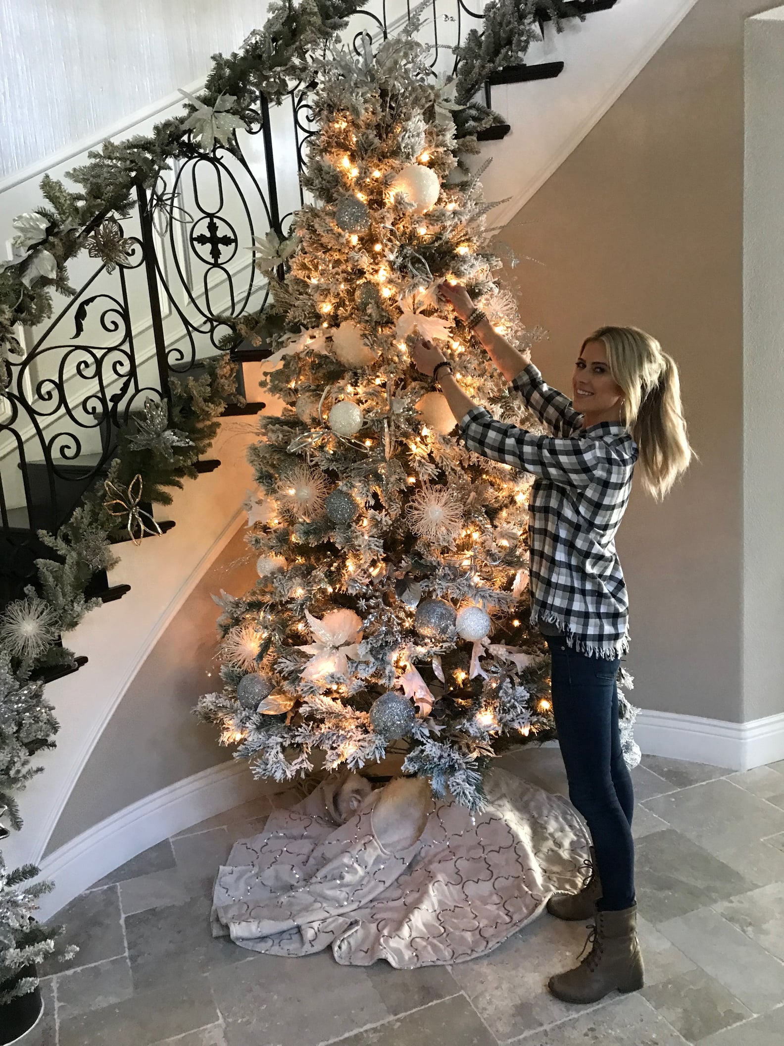 Christina El Moussa Holiday Decorating Tips | PS Home