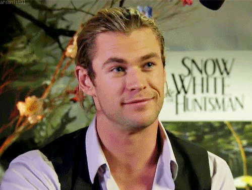 GIFs of Hot Guys Winking | PS Celebrity