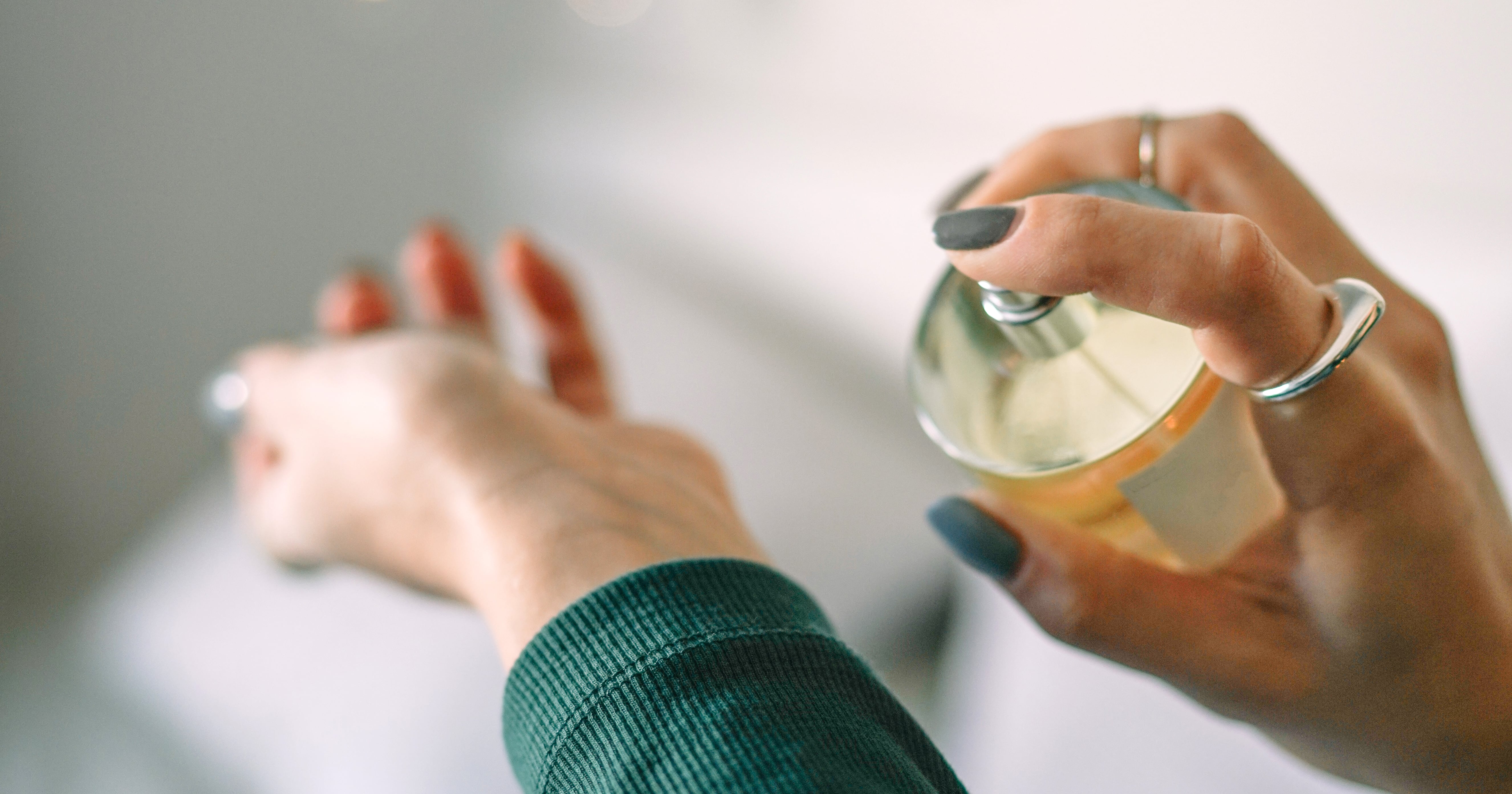 How to Layer Perfume, According to a Fragrance Expert | PS Beauty