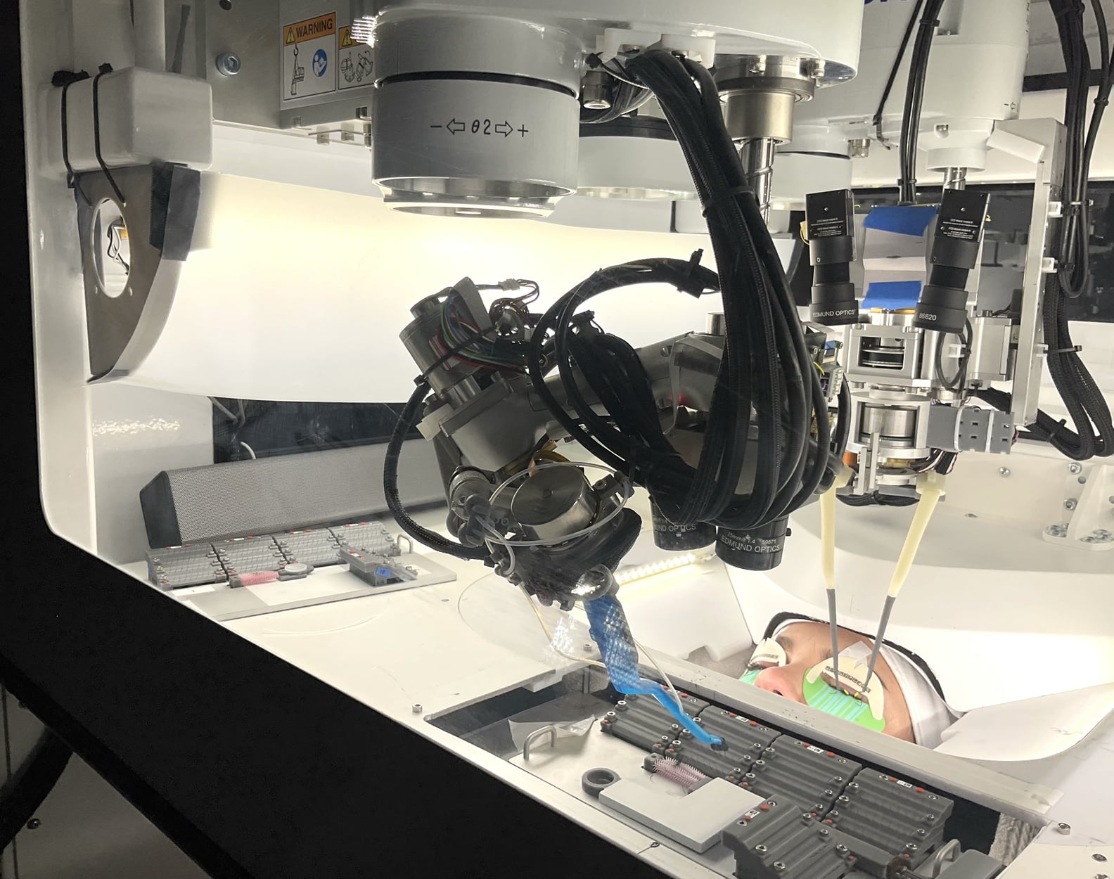 What Is It Like to Get Luum Robotic Eyelash Extensions? | PS Beauty