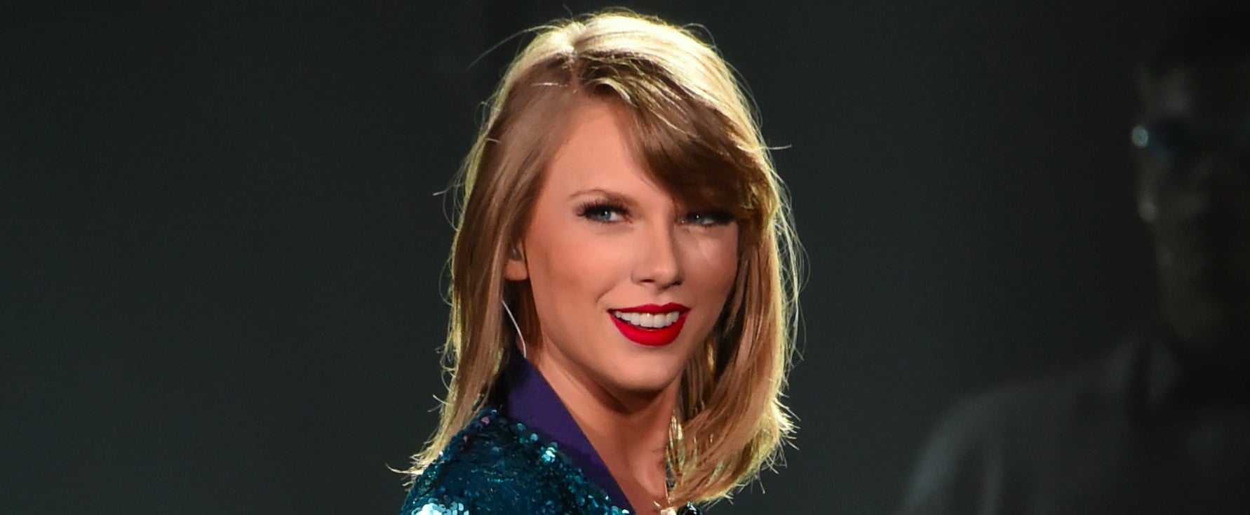 Taylor Swift's Graduation Letter to Fan May 2017 | PS Celebrity