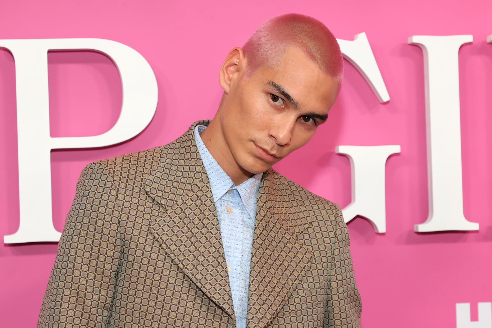 Evan Mock's Outfit For Gossip Girl Premiere | POPSUGAR Fashion