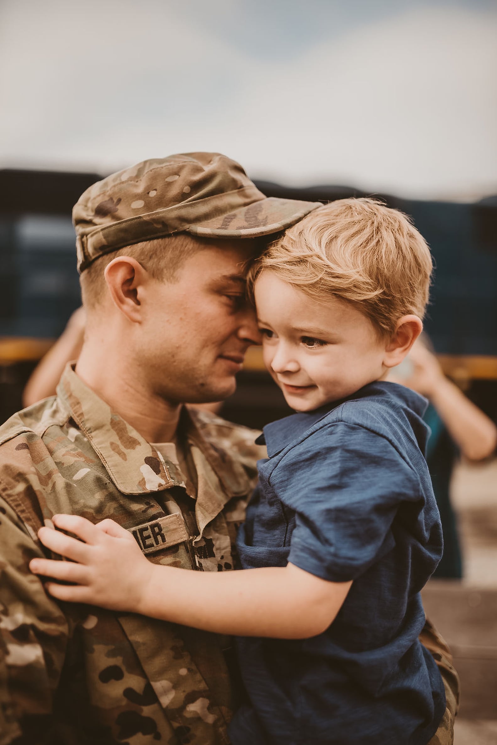 Military Dad Meeting His Baby For the First Time | Photos | PS Family
