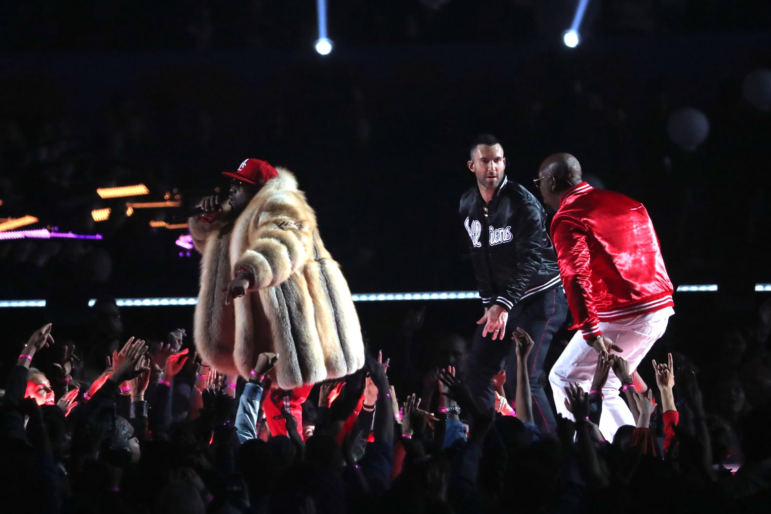 Maroon 5 Super Bowl Halftime Show Photos 2019 | PS Entertainment