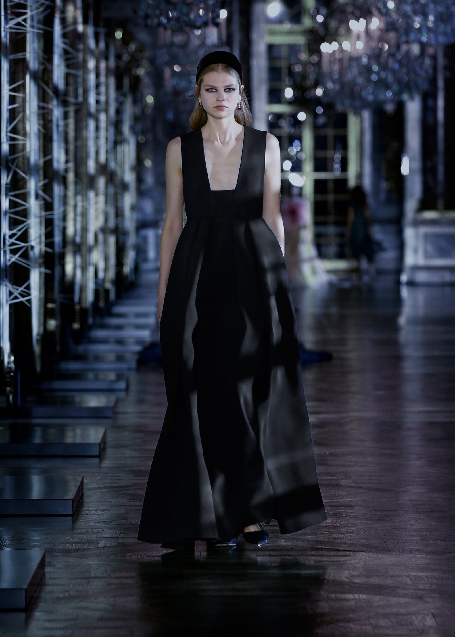 Dior Fall/Winter 2021 Fashion Show Photos and Review | PS Fashion