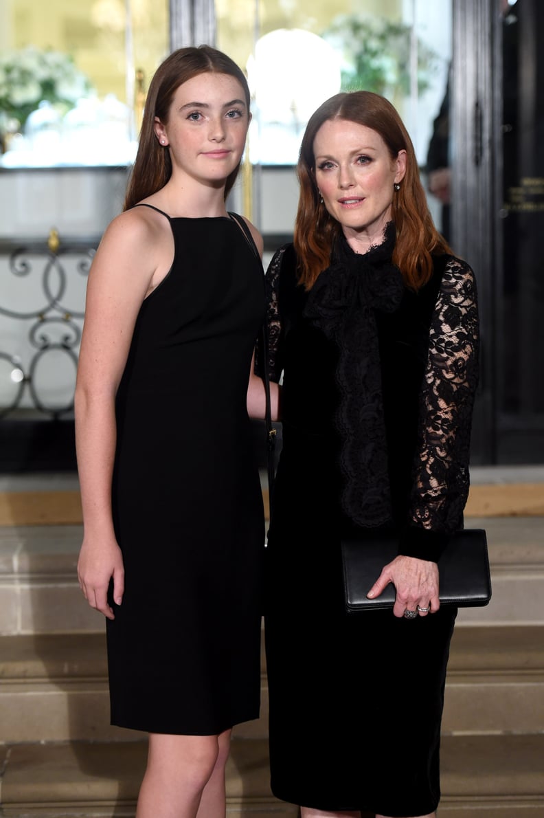 Julianne Moore and Daughter at New York Fashion Week 2016 | PS Celebrity
