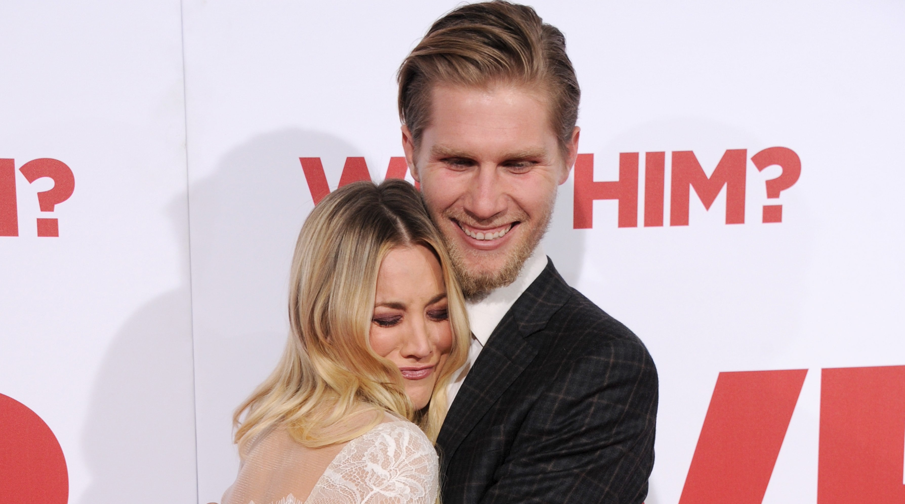 Kaley Cuoco and Karl Cook at Why Him? Premiere 2016 | PS Celebrity