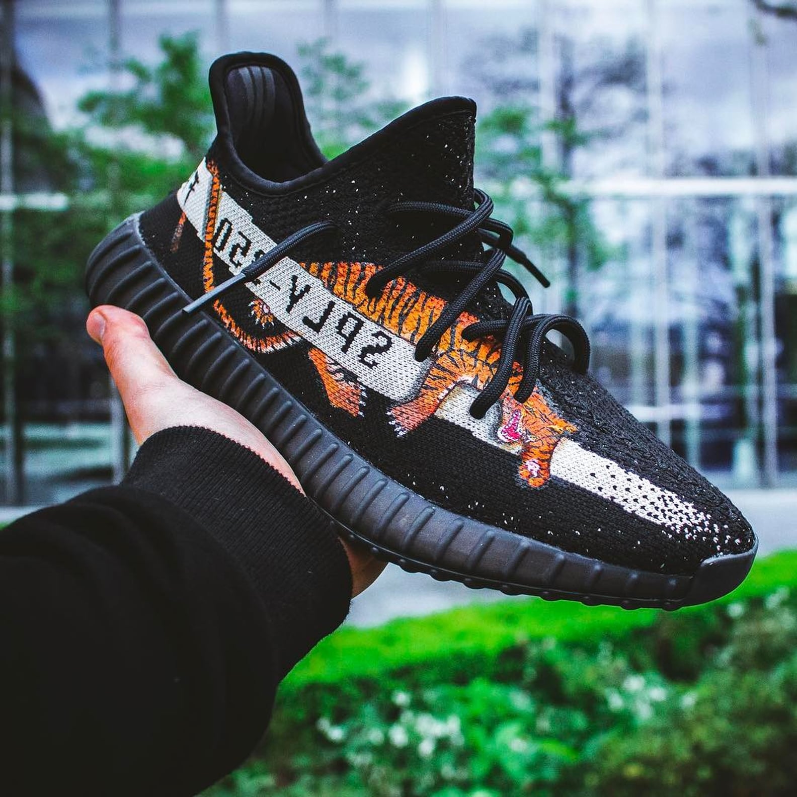 Embroidered Yeezy Boost Sneakers | PS Fashion