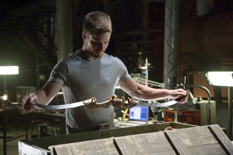 Stephen Amell Pictures on Arrow | POPSUGAR Entertainment