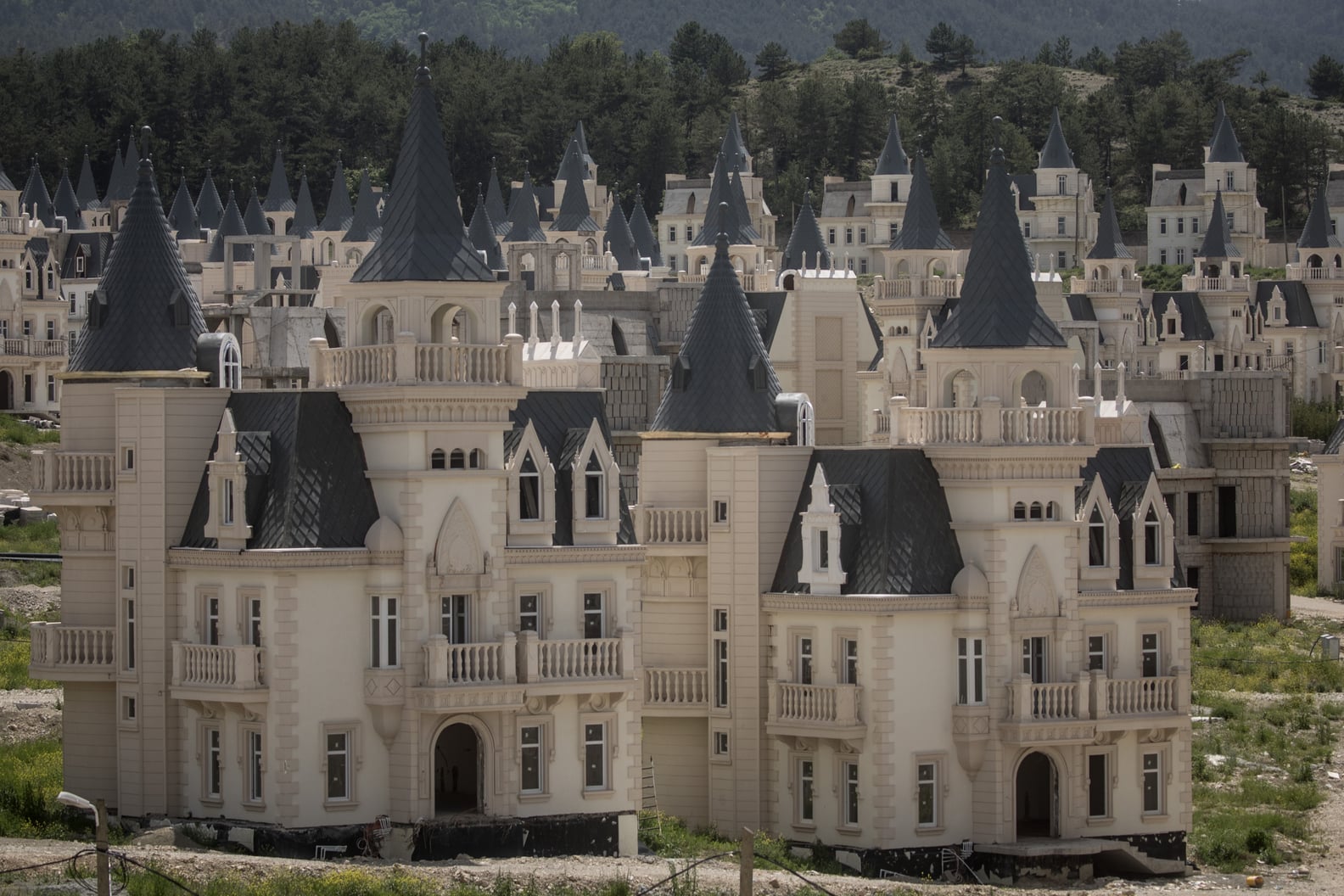 See a Ghost Town in Turkey Filled With Disney Castles | PS Smart Living
