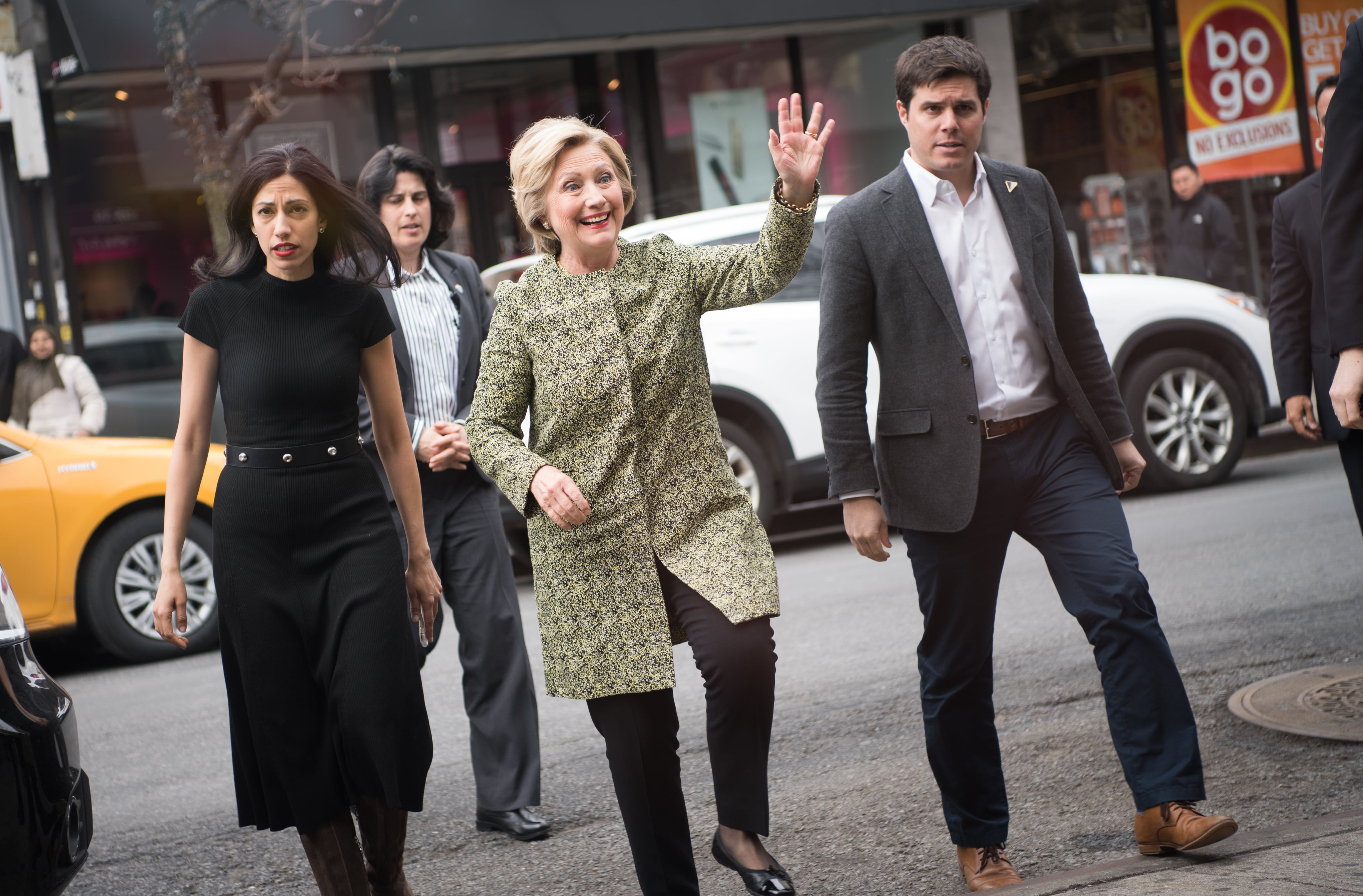Huma Abedin Style Pictures | PS Fashion