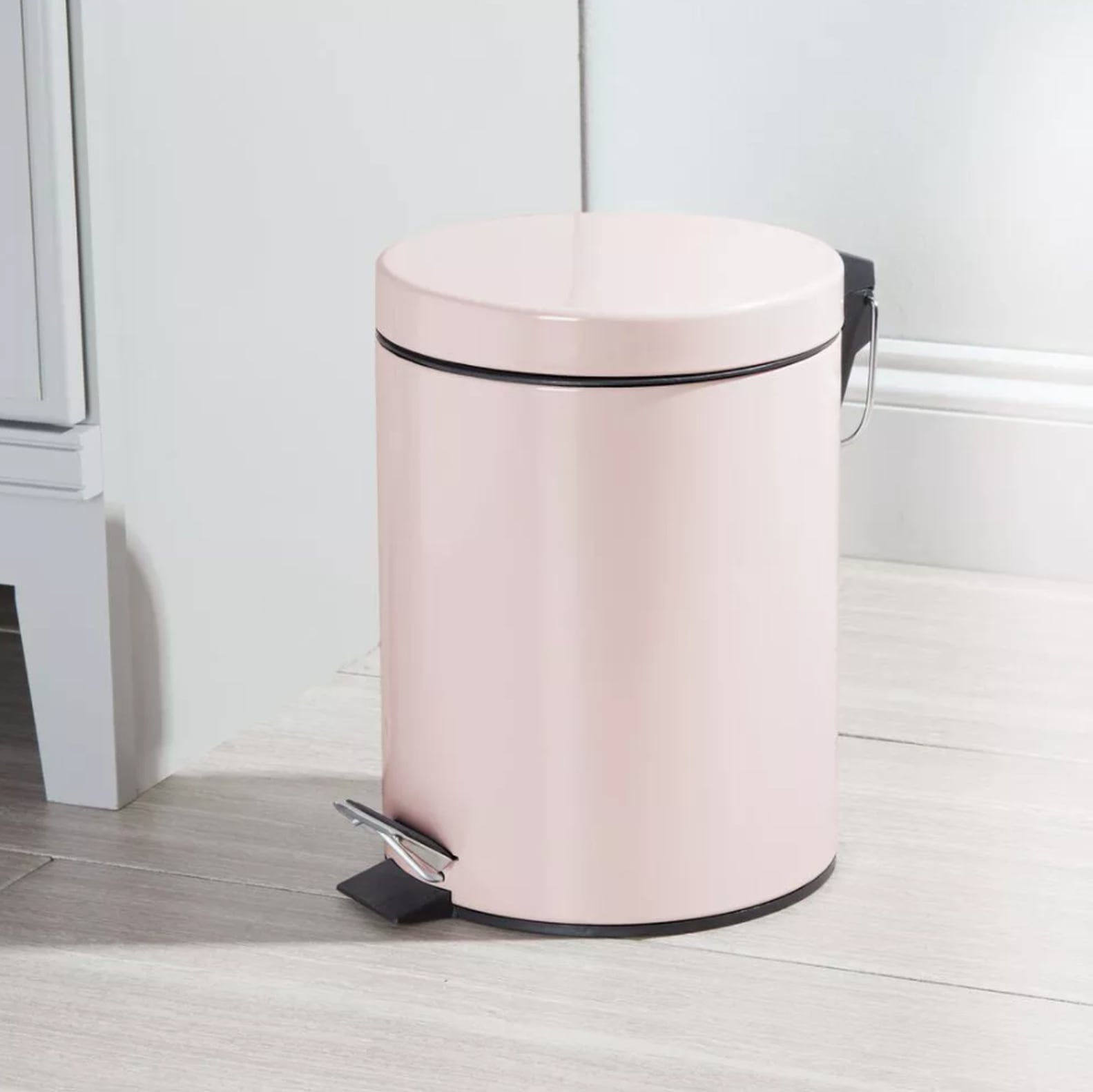 Best Stylish Trash Cans That Aren't Ugly | PS Home