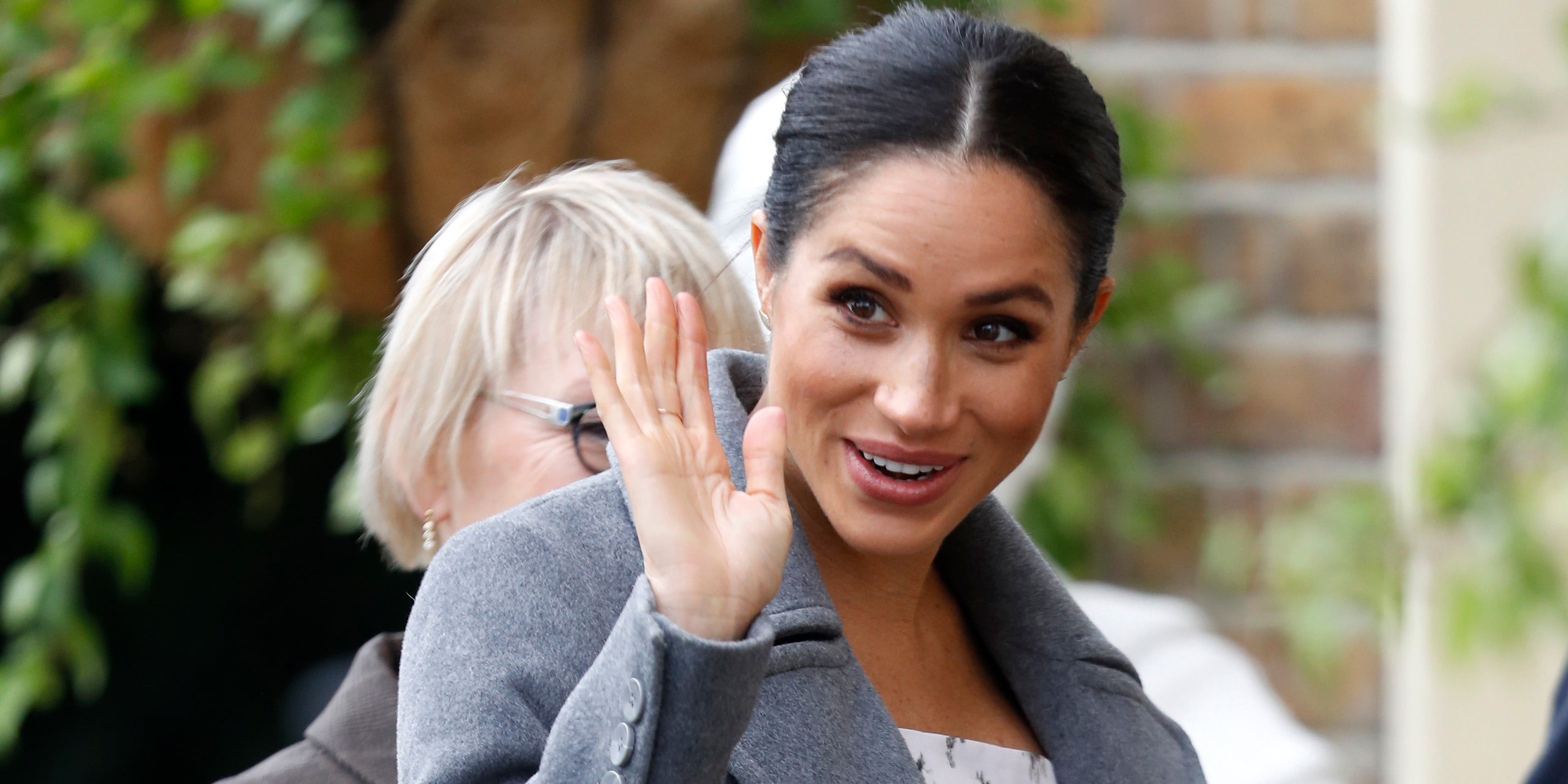 Meghan Markle Visits Royal Variety Residential Home Dec 2018 | PS Celebrity