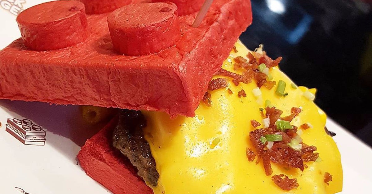 Lego Burger Restaurant | POPSUGAR Tech