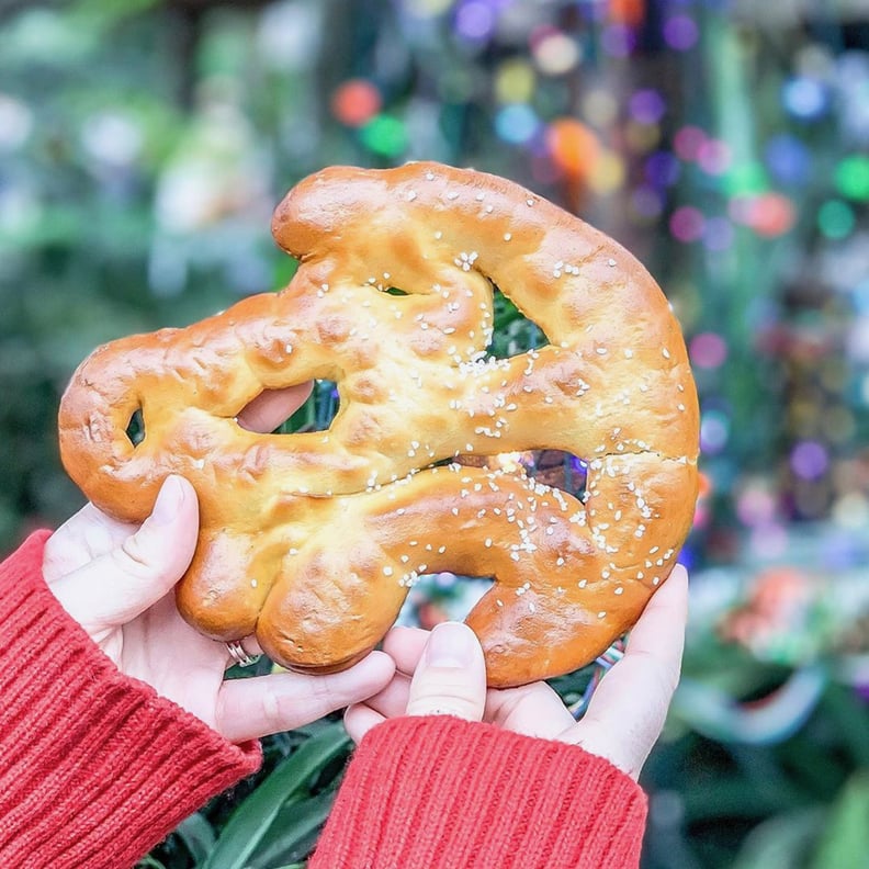 Here's Where You Can Find the Simba Pretzel at Disney World | PS Food