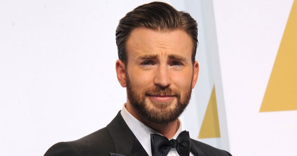 Chris Evans Laughing GIFs and Pictures | POPSUGAR Celebrity