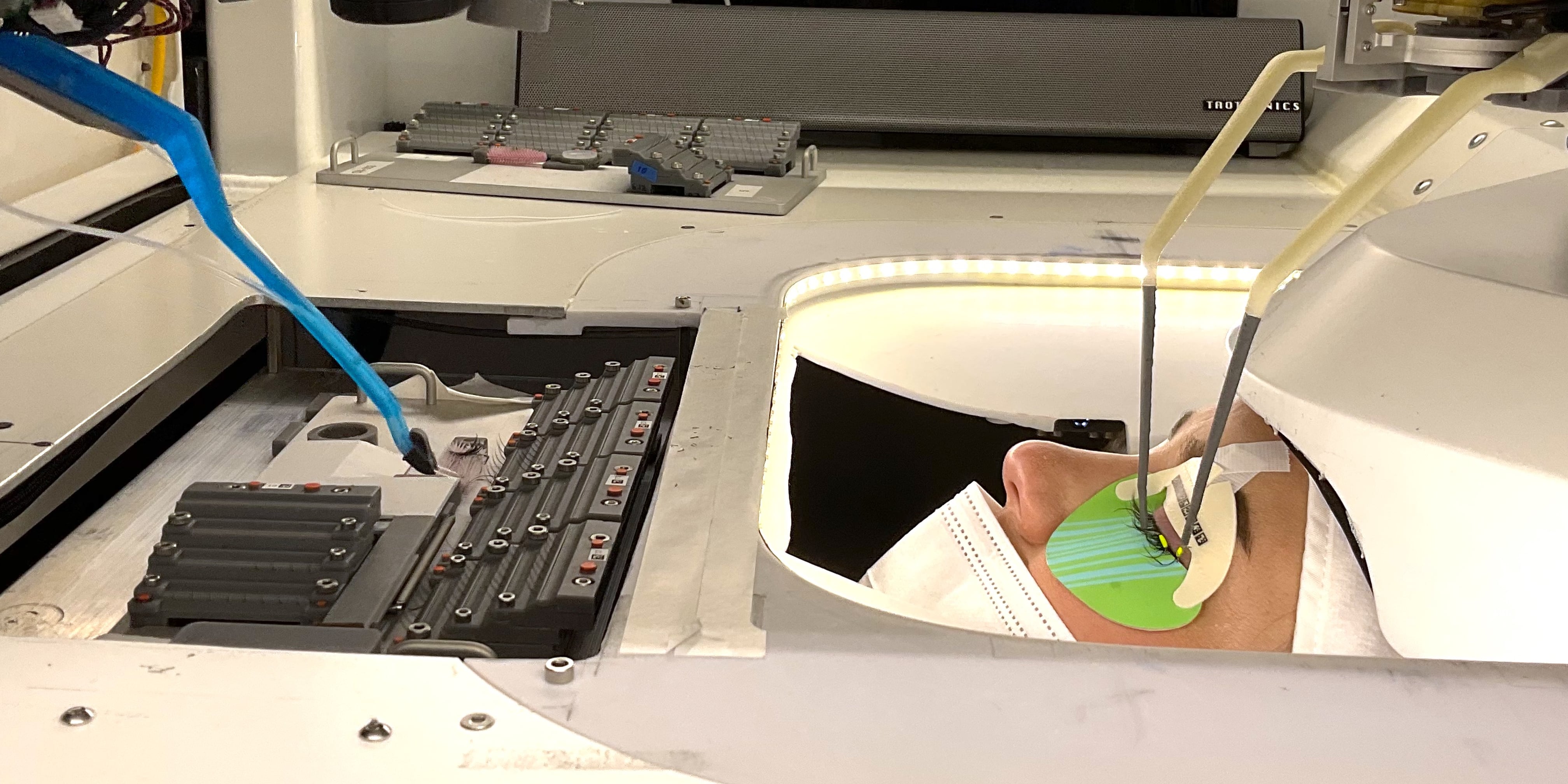 What Is It Like to Get Luum Robotic Eyelash Extensions? | PS Beauty