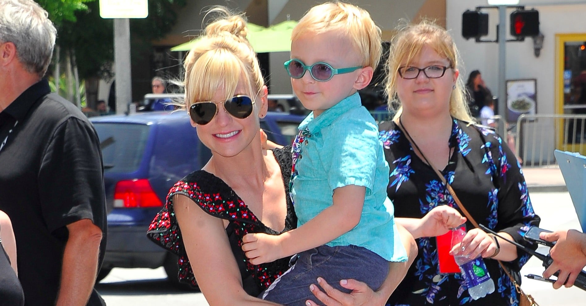 Anna Faris and Son Jack on the Red Carpet July 2017 | PS Celebrity