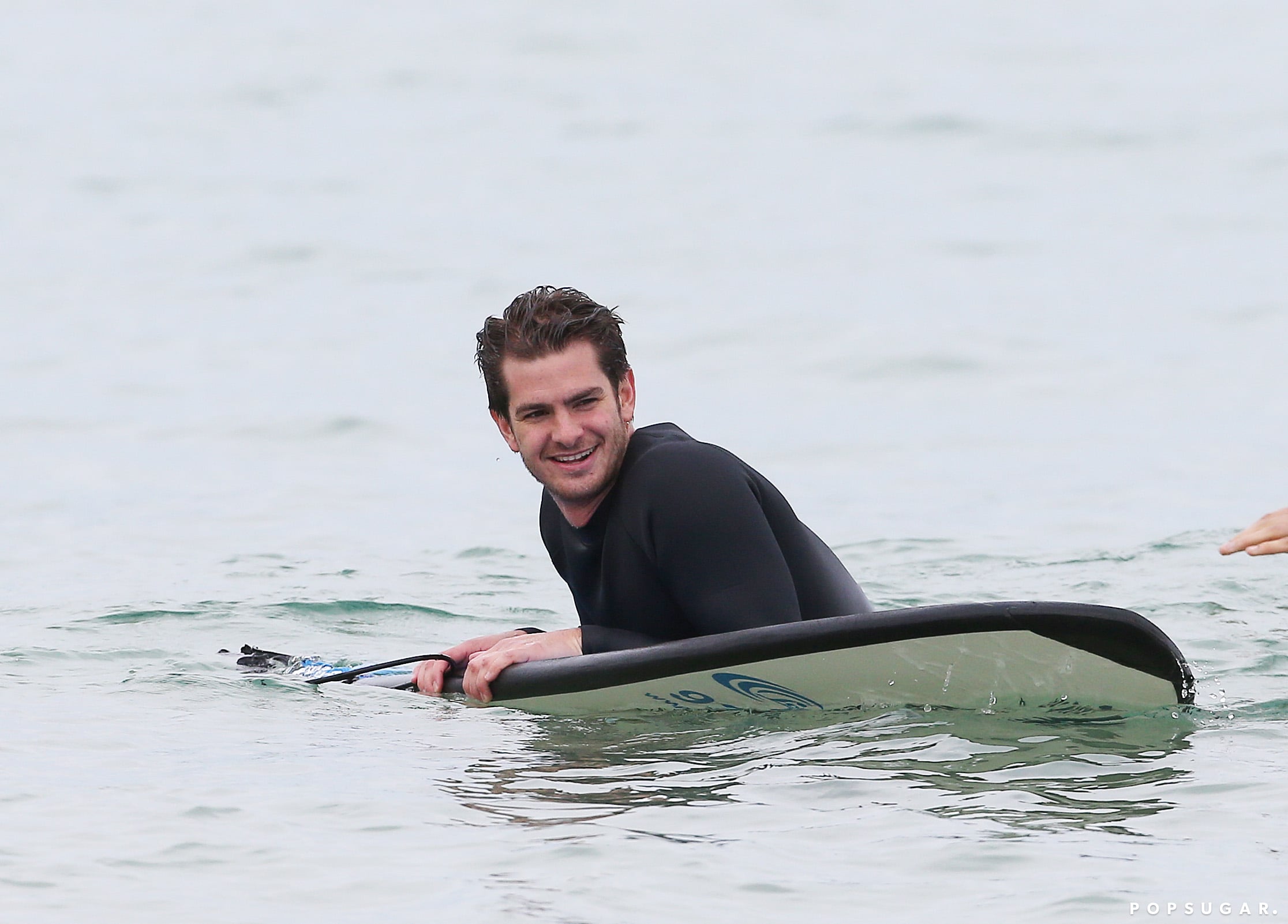 Andrew Garfield Teaching Kids With Autism to Surf | Pictures | POPSUGAR ...