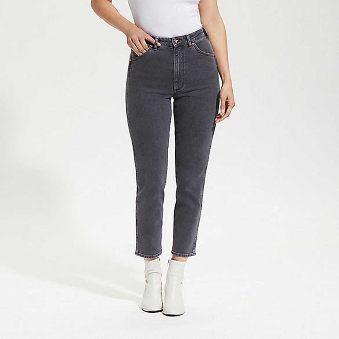 Sustainable Denim Brands Making Jeans Eco-Friendly | PS Fashion