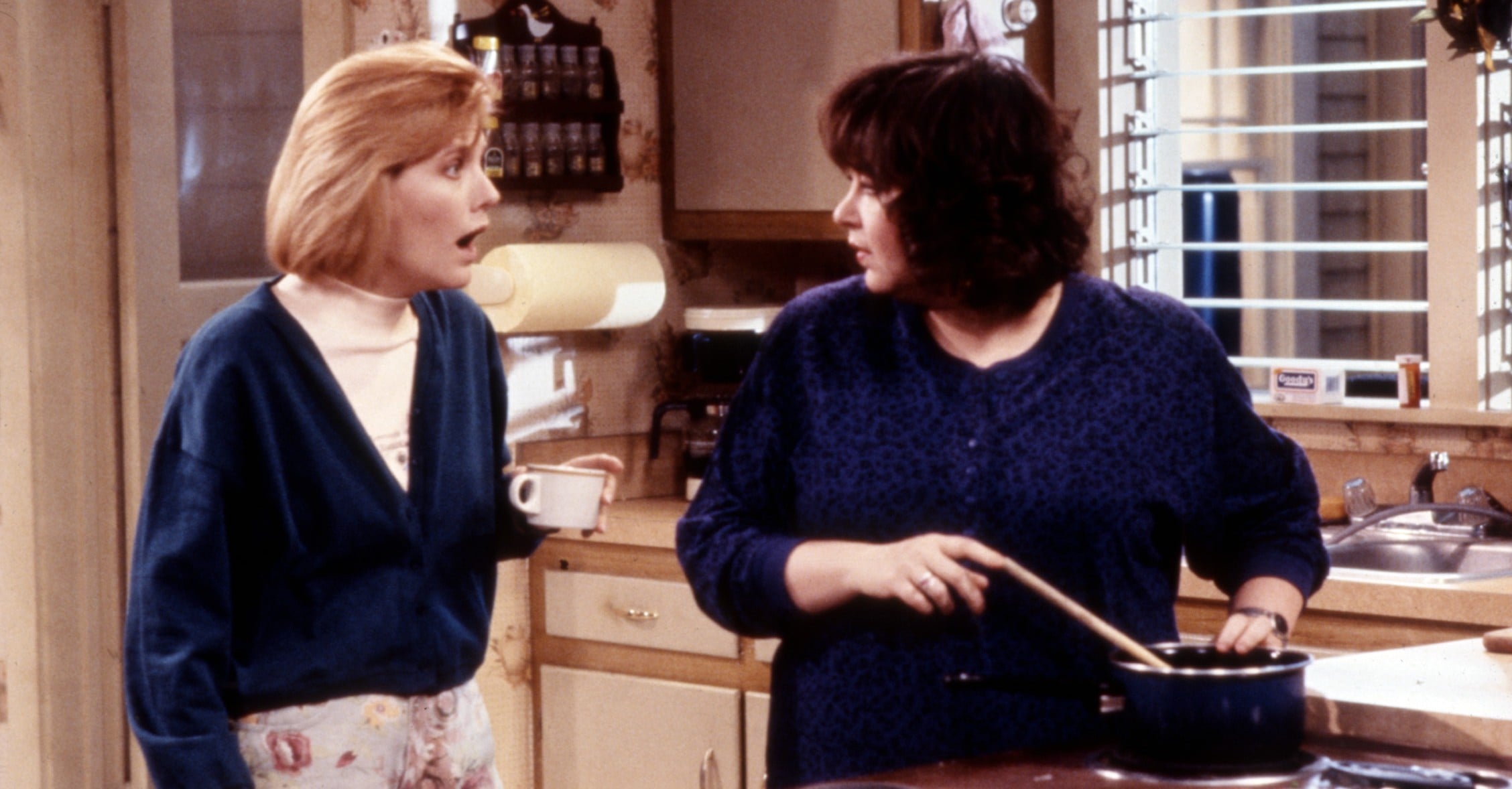 Who Plays Crystal on Roseanne? | PS Entertainment