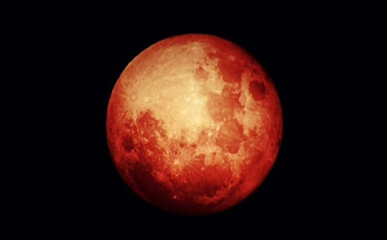 October 2014 Blood Moon Photo | PS Tech