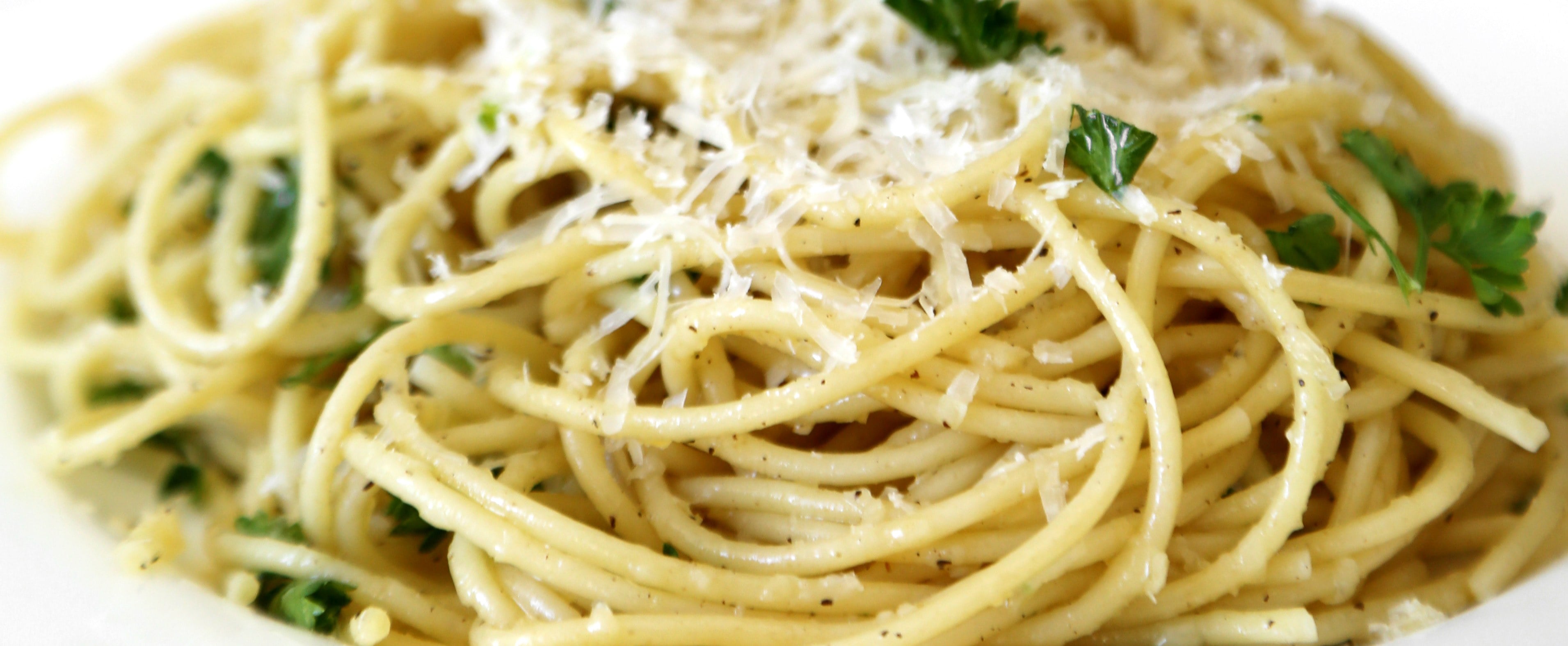 Parmesan Garlic Spaghetti Recipe | PS Food