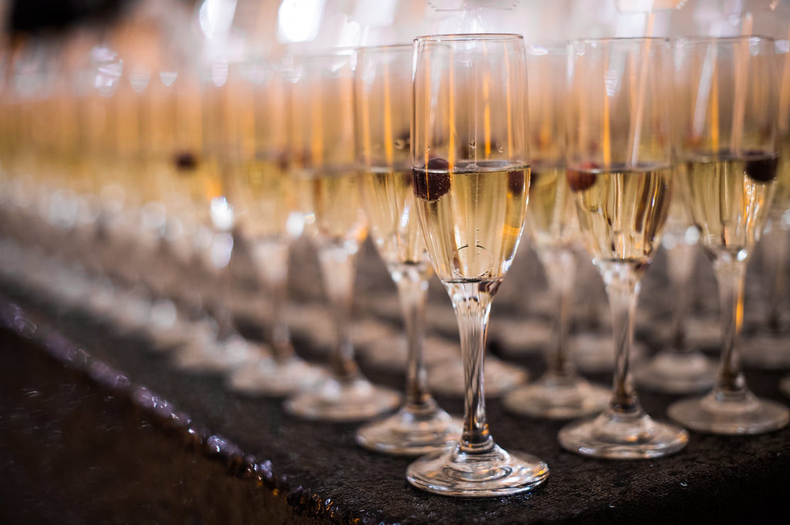 Gatsby-Inspired Winter Wedding | PS Love