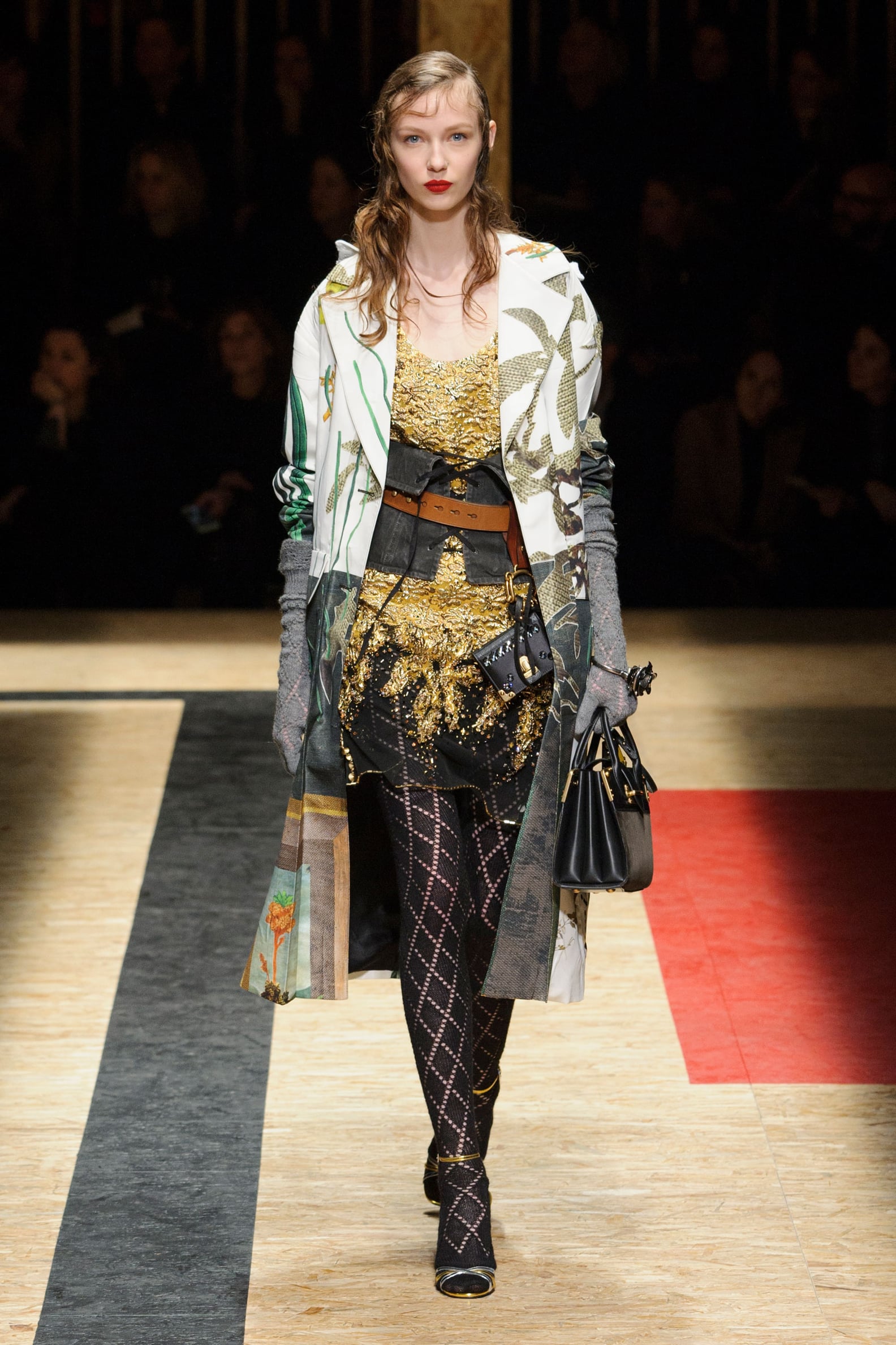 Prada Fall 2016 Runway | PS Fashion