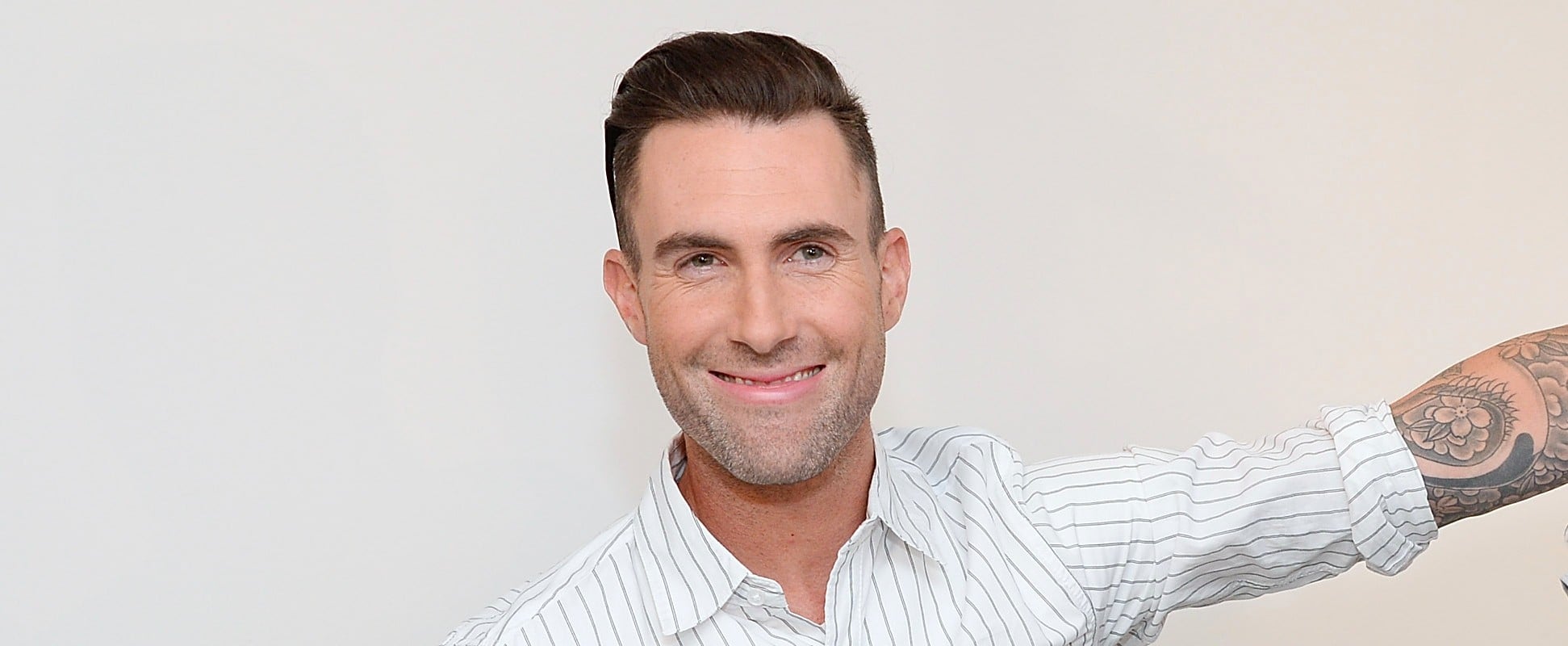 Adam Levine's Twitter Response to a Sick Fan October 2016 | PS Celebrity