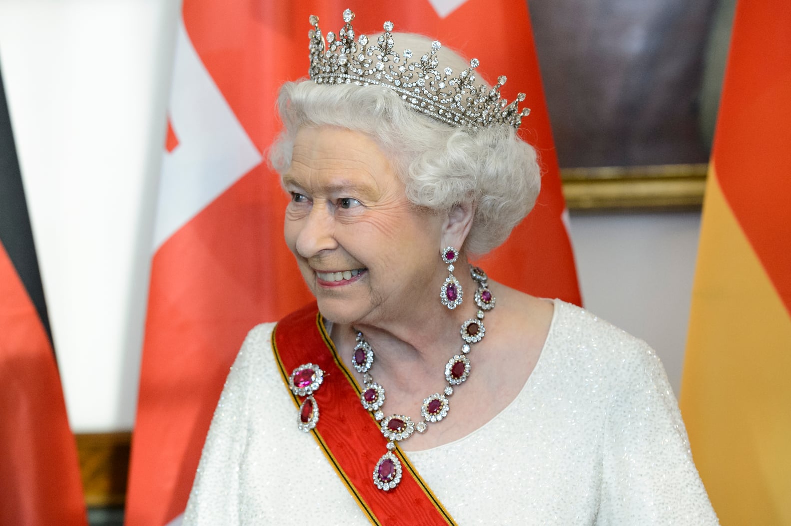 Queen Elizabeth II's Earrings | PS Fashion