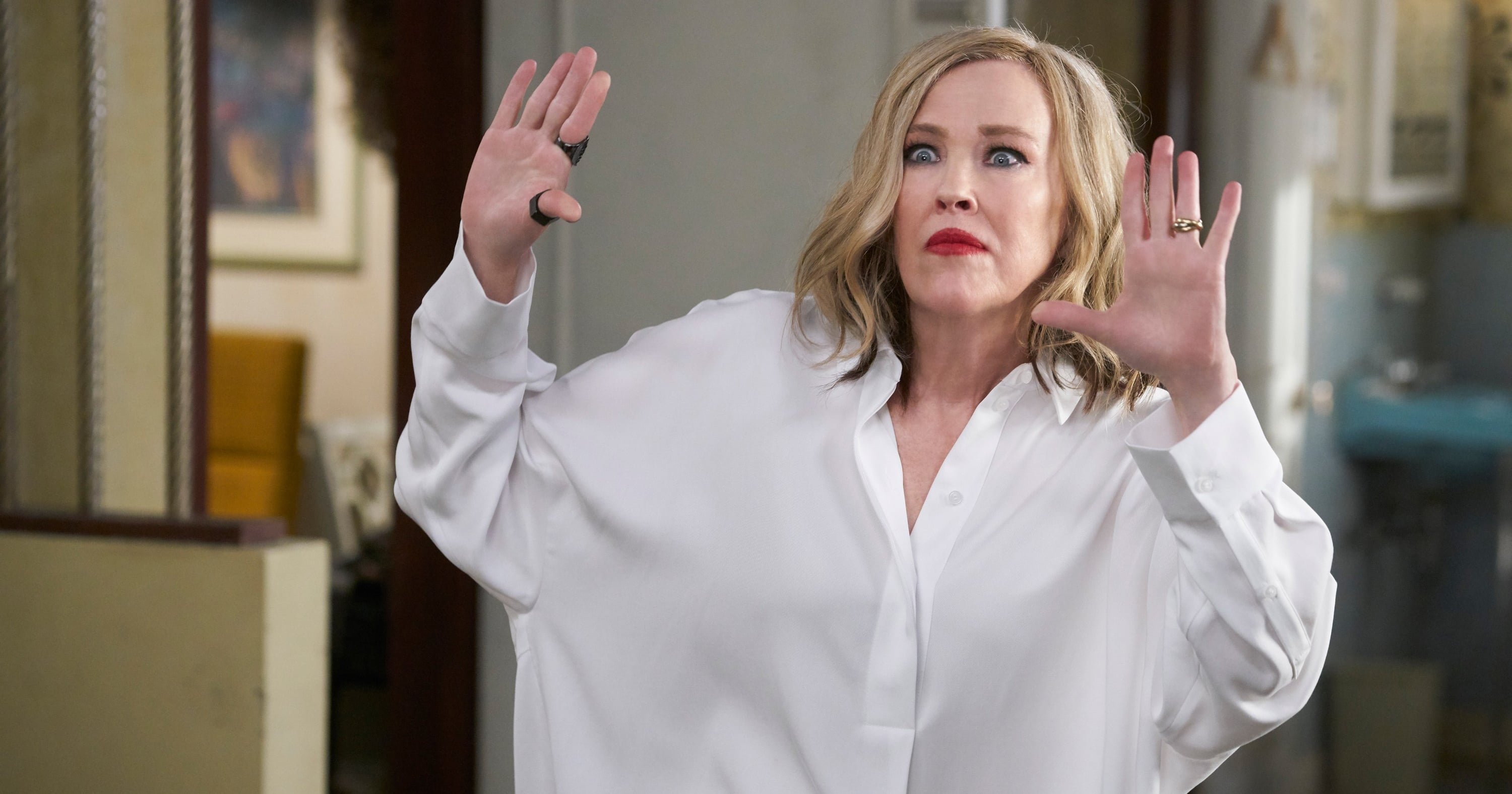 Watch Moira's Best Schitt's Creek Scenes | PS Entertainment