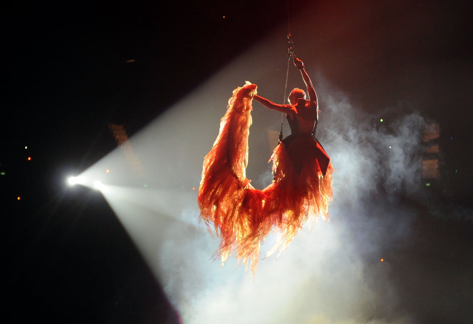 Pink Flying During Performances Pictures | POPSUGAR Celebrity