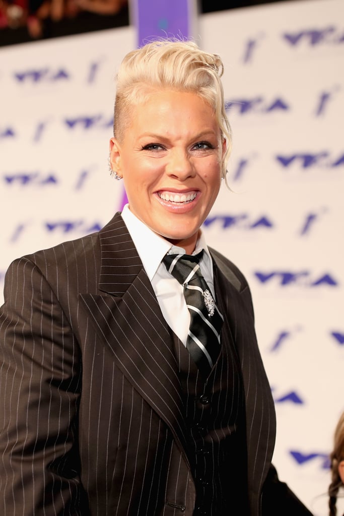 Celebrity Hair and Makeup at the 2017 MTV Video Music Awards | POPSUGAR ...