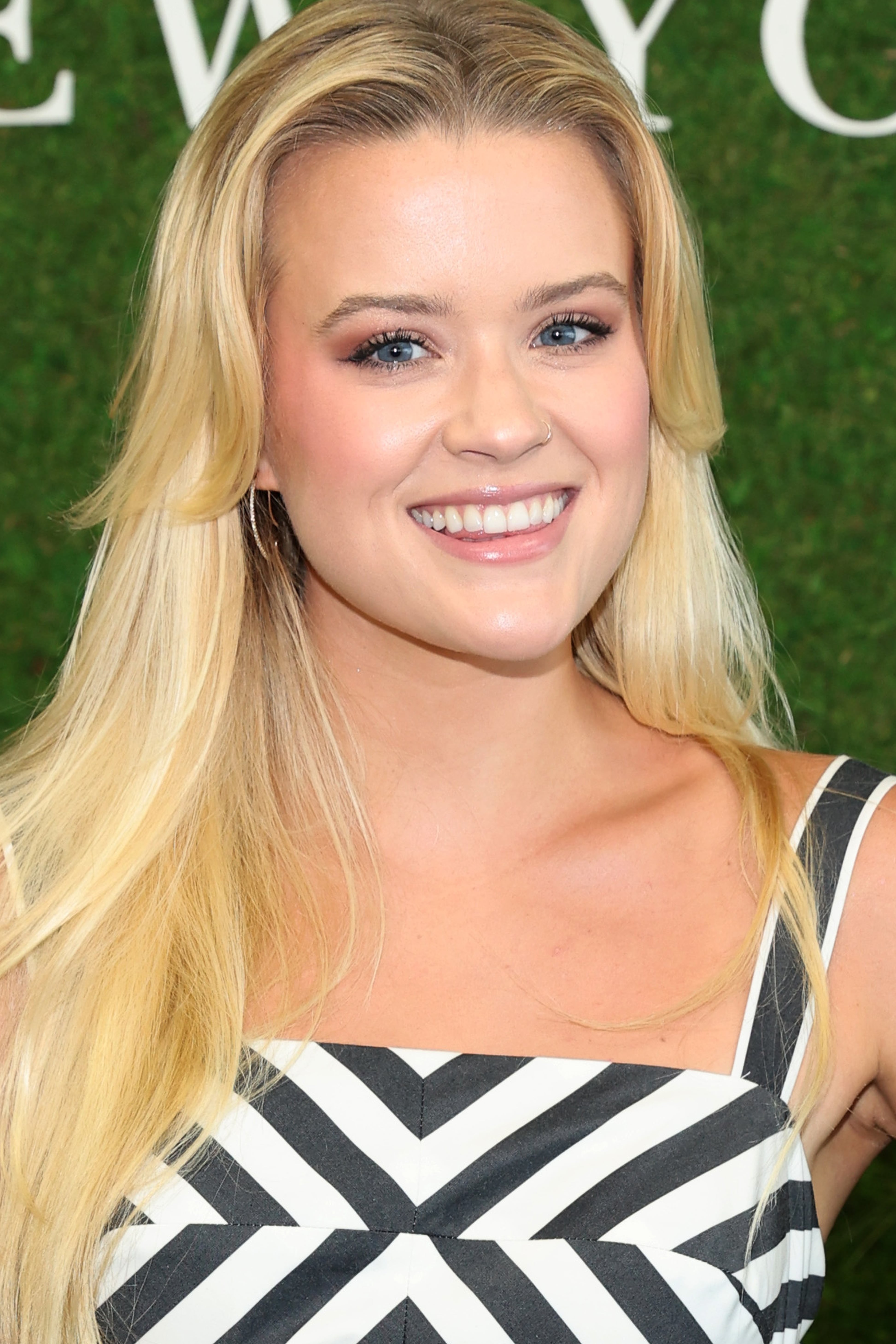 Ava Phillippe's Bottleneck Bangs Haircut | POPSUGAR Beauty