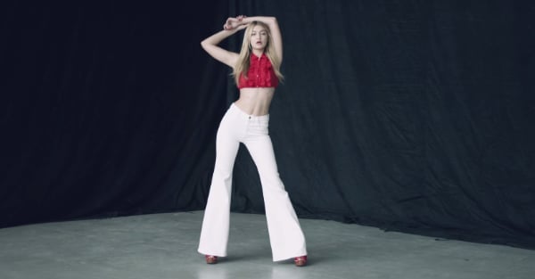 Gigi Hadid Dancing in Vogue's Denim Video | PS Fashion