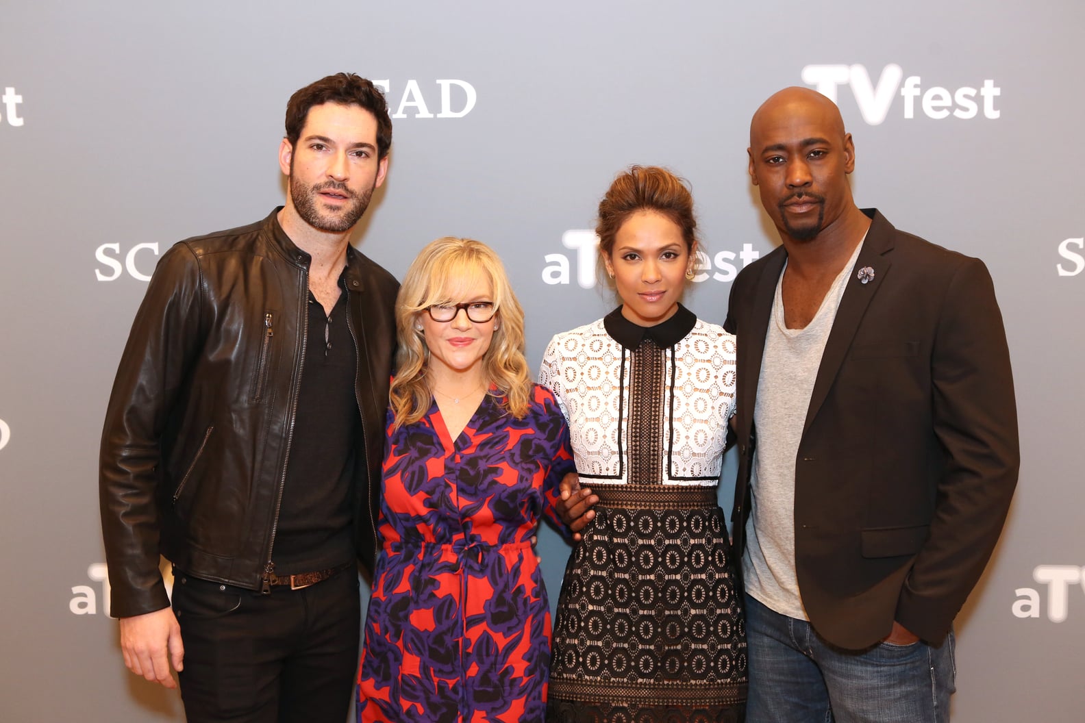 Netflix's Lucifer: Cute Pictures of the Cast Together | PS Celebrity