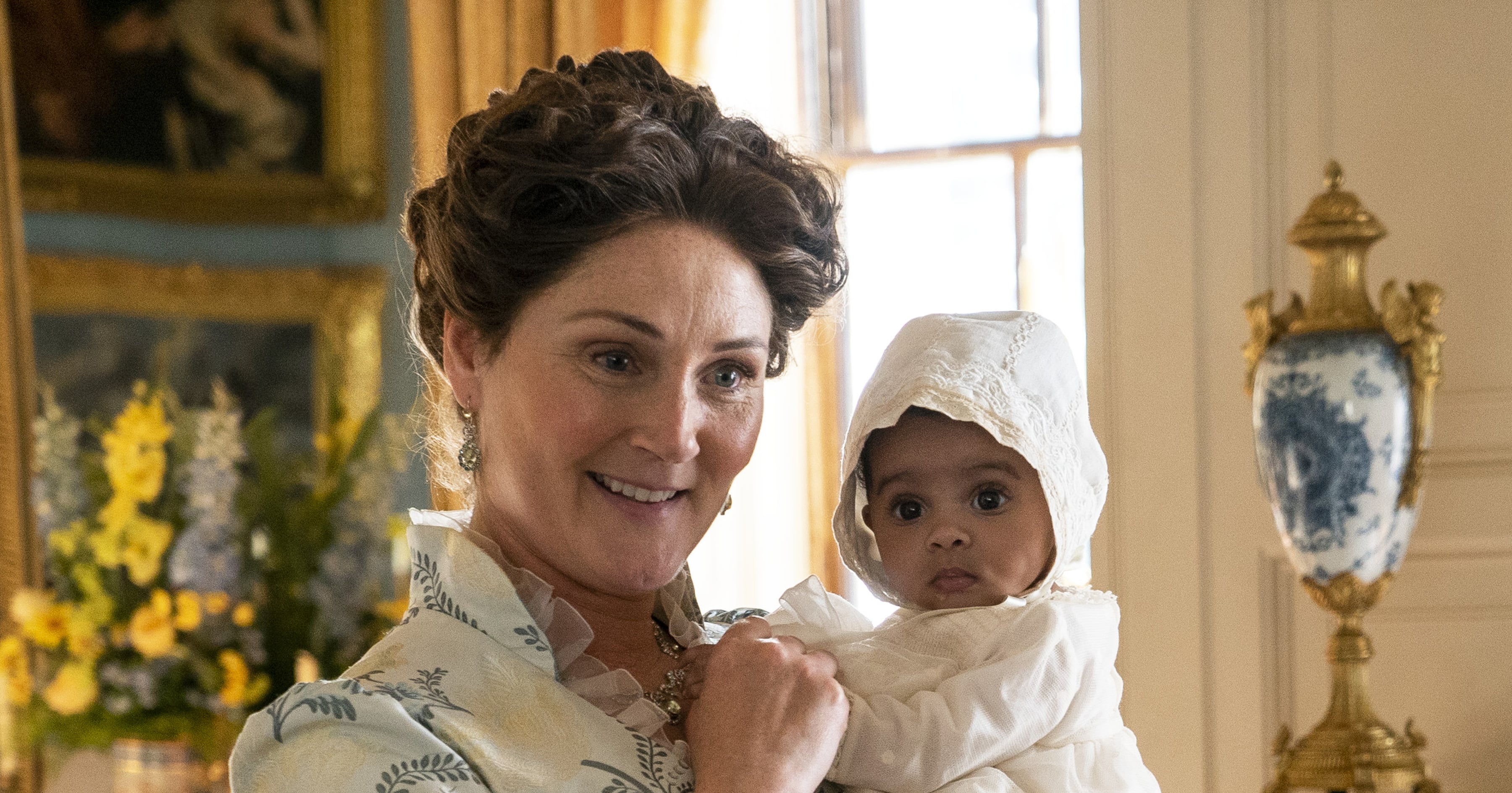 See Simon and Daphne's Baby Son in Bridgerton Season 2 | PS Entertainment