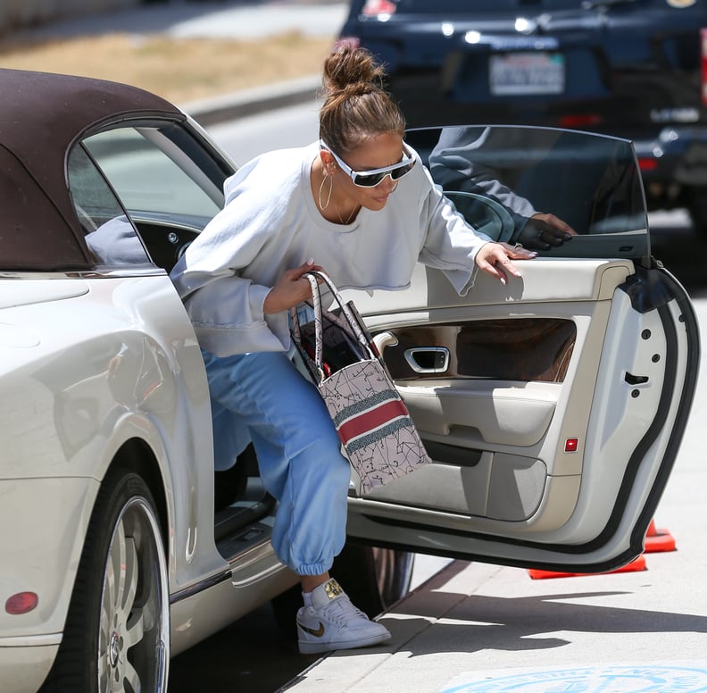Jennifer Lopez's Extremely Cropped Sweatshirt | Photos | PS Fashion