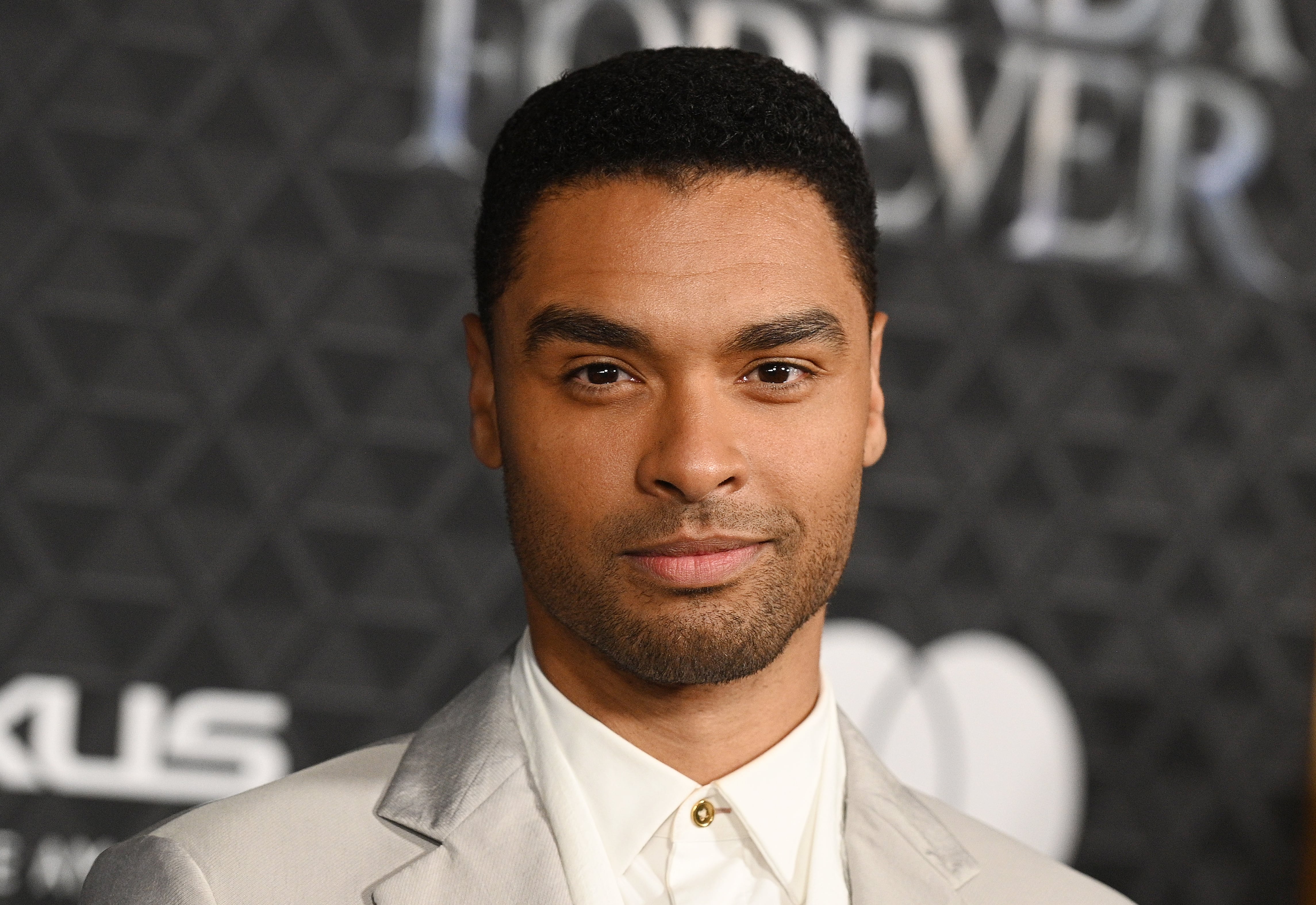 Regé-Jean Page Is World's Most Handsome Man, Science Says | POPSUGAR ...