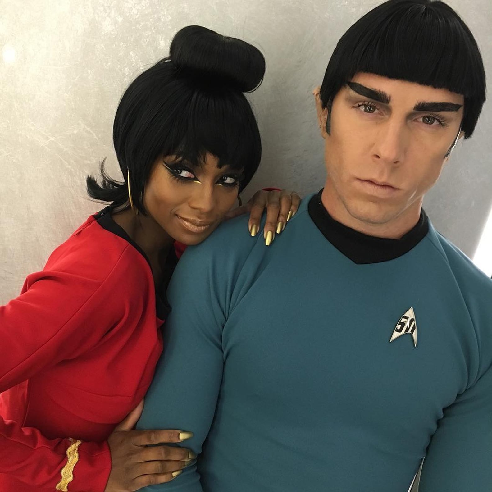 DIY Pop Culture Halloween Costumes For Couples | PS Love